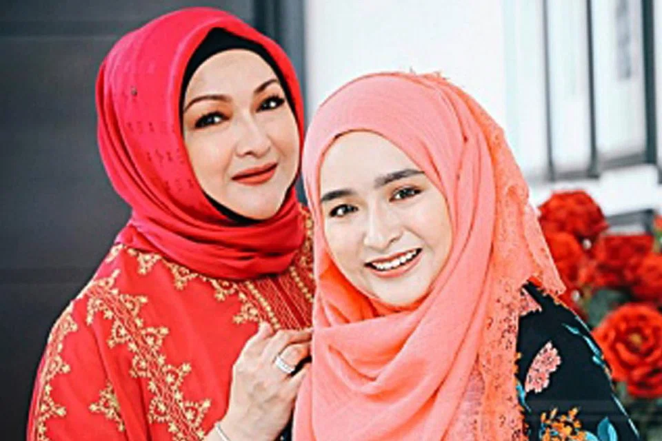 Ziela Jalil bahagia anak sulung berjaya jadi doktor, Berita Gaya Hidup ...