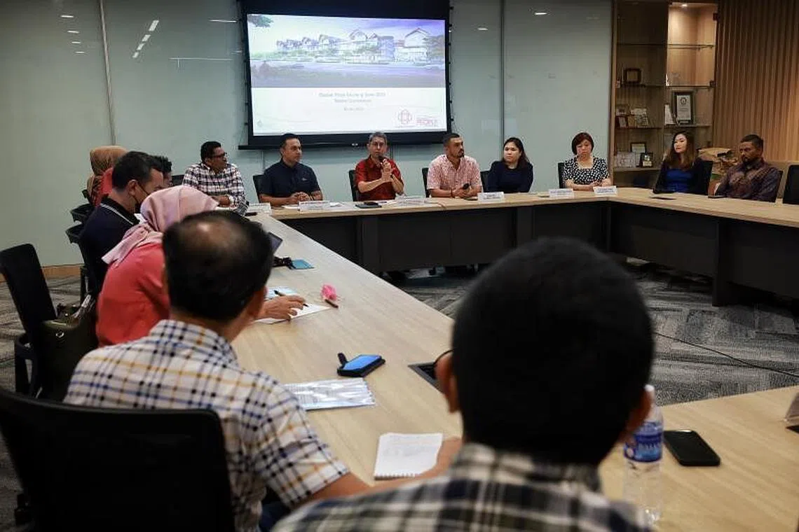 Aku tidak pandai tapi bukan bodoh, Berita Bahasa Budaya - Beritaharian.sg