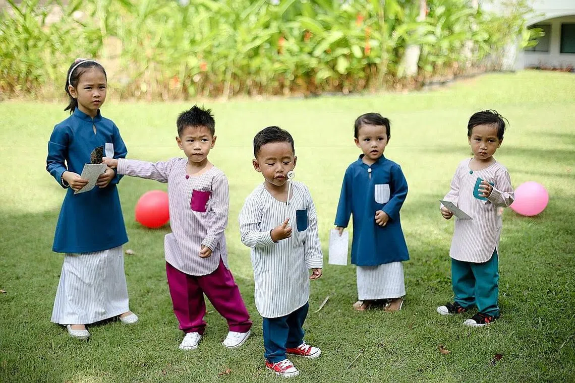 Keselesaan penting bagi baju Raya si cilik, Berita Singapura ...