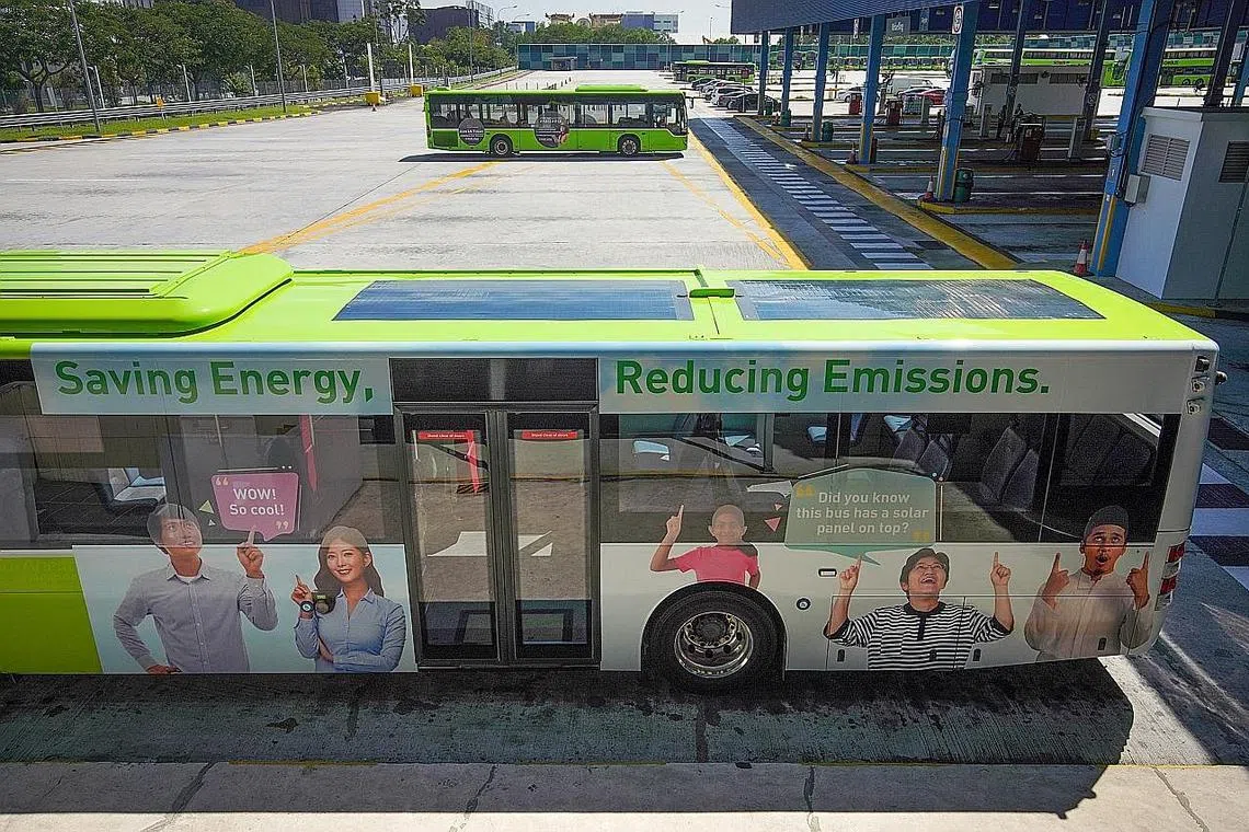 Bas awam pertama di SG dipasang panel suria, Berita Singapura ...