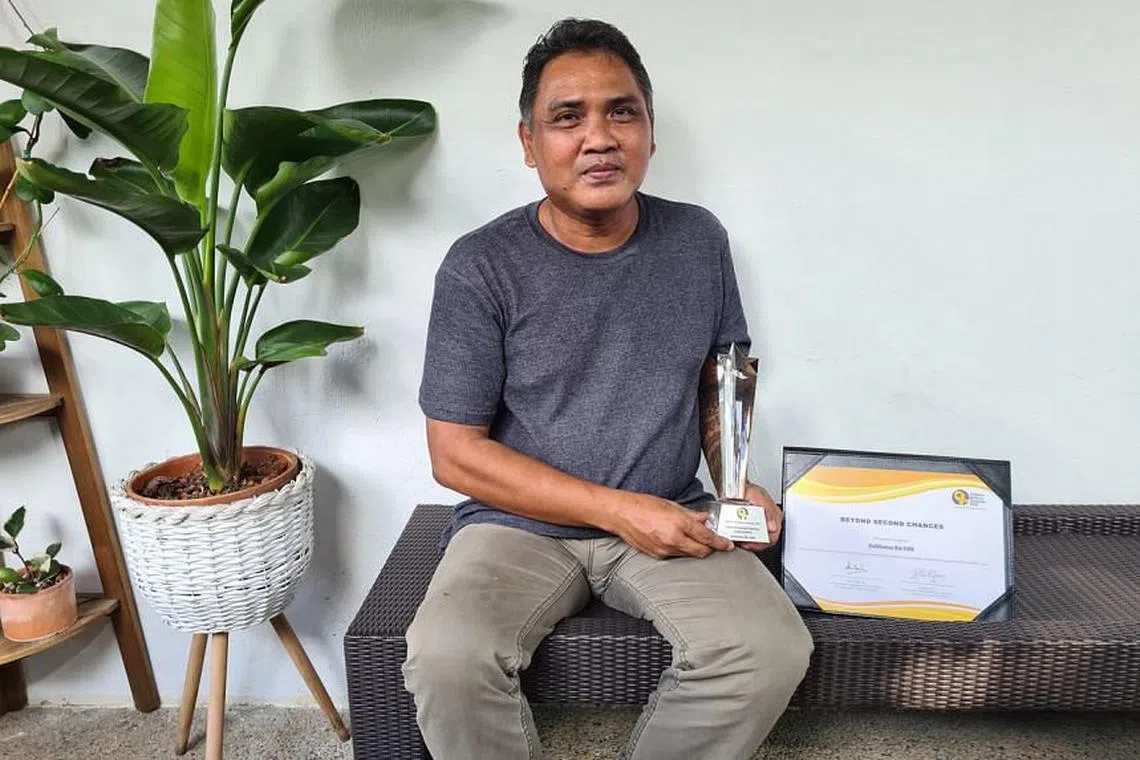 Anugerah Reben Kuning: Bekas pengawal keselamatan yang pernah terjebak ...