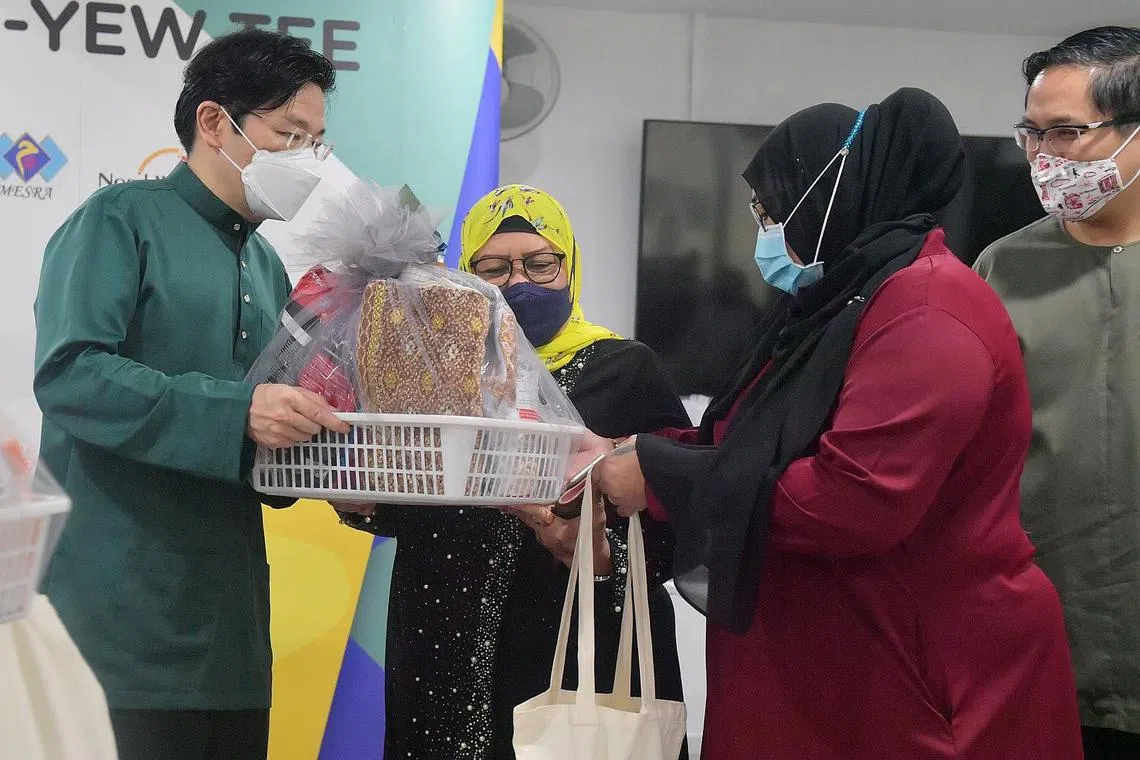 Habuan bagi keluarga Projek Masyarakat Reben Kuning, Berita Singapura ...