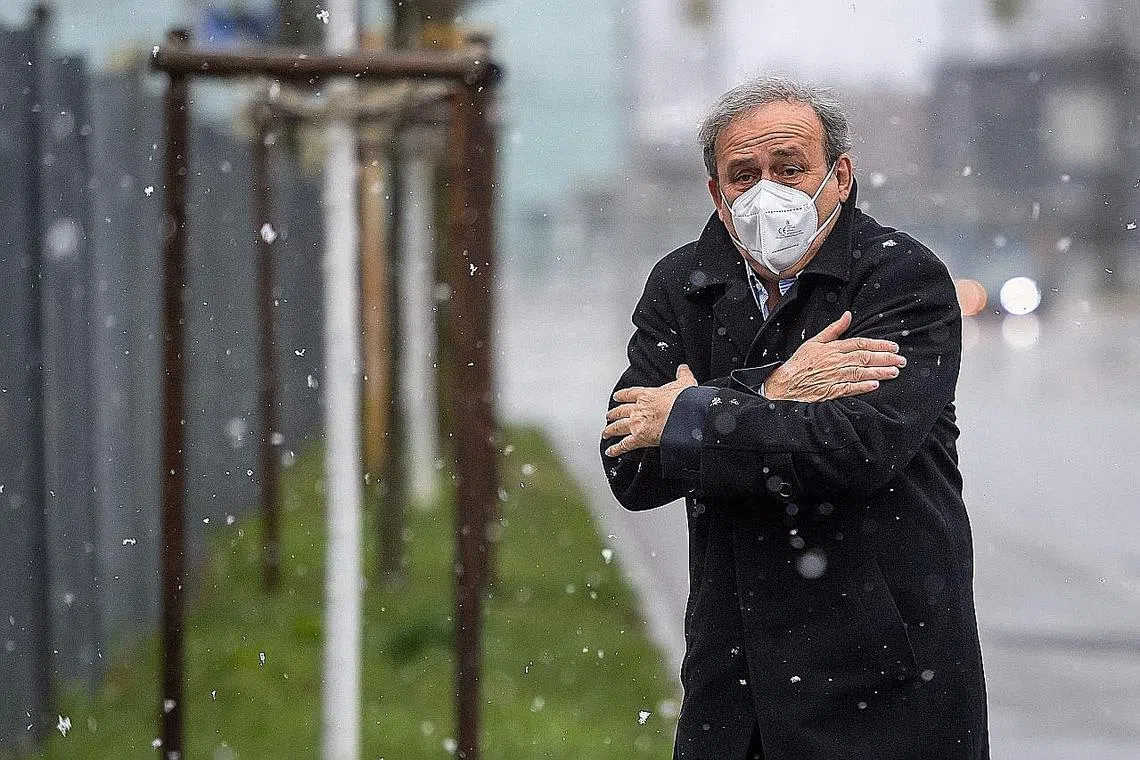 Platini beri keterangan kes rasuah Fifa, Berita Sukan - Beritaharian.sg