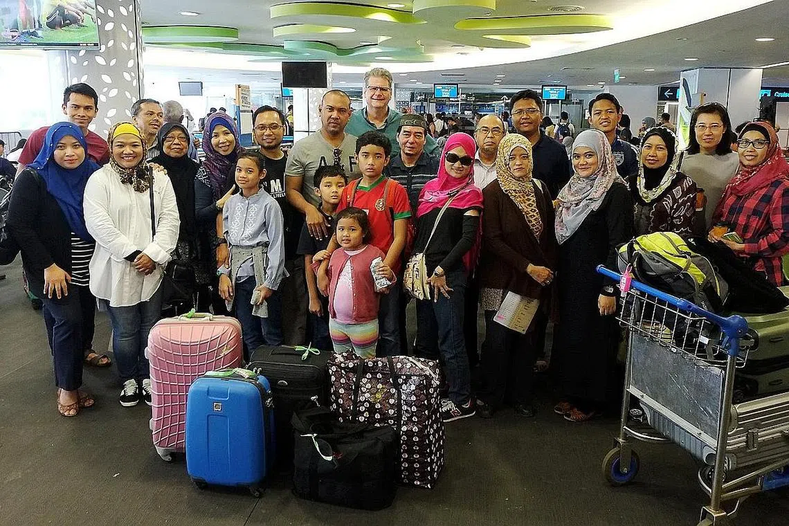 Hotel di Batam, JB penuh... terminal Harbourfront sesak, Berita ...