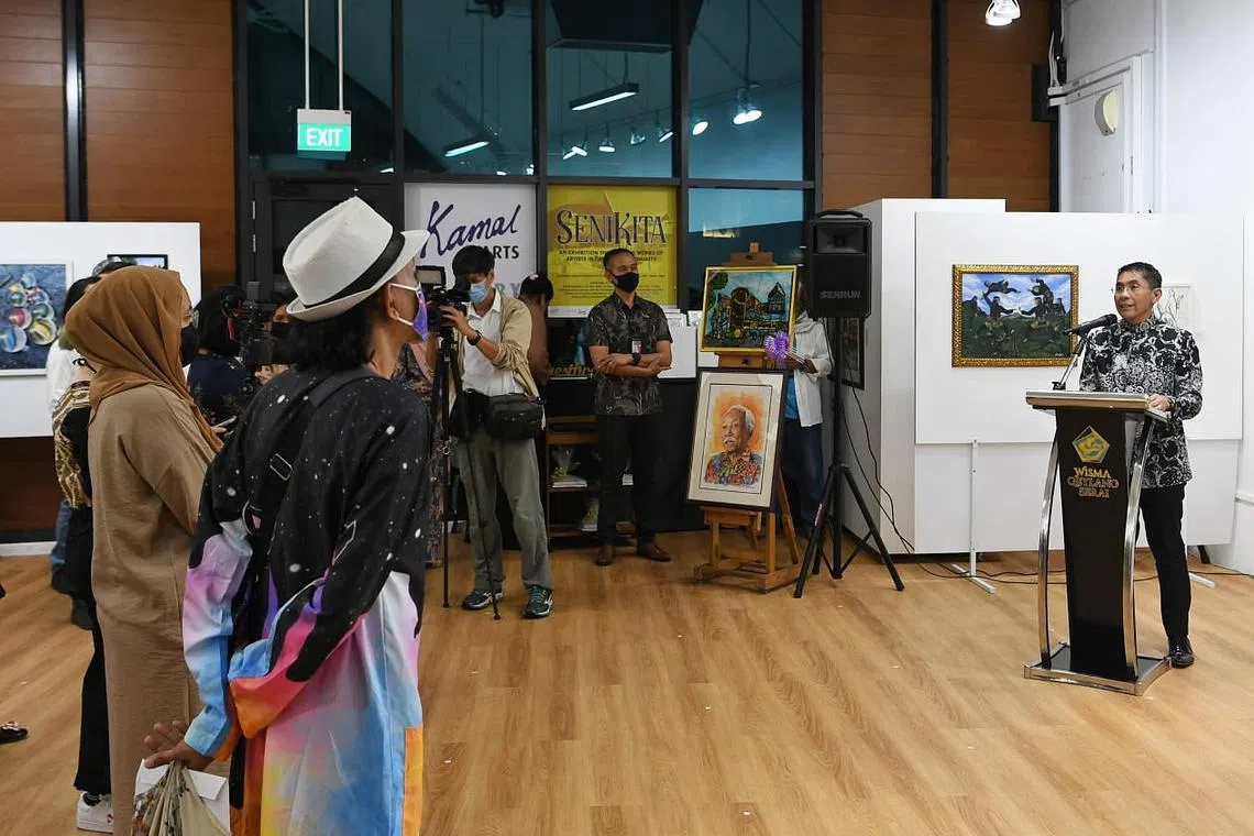 Pameran seni lukis, karya visual artis setempat di WGS, Berita ...