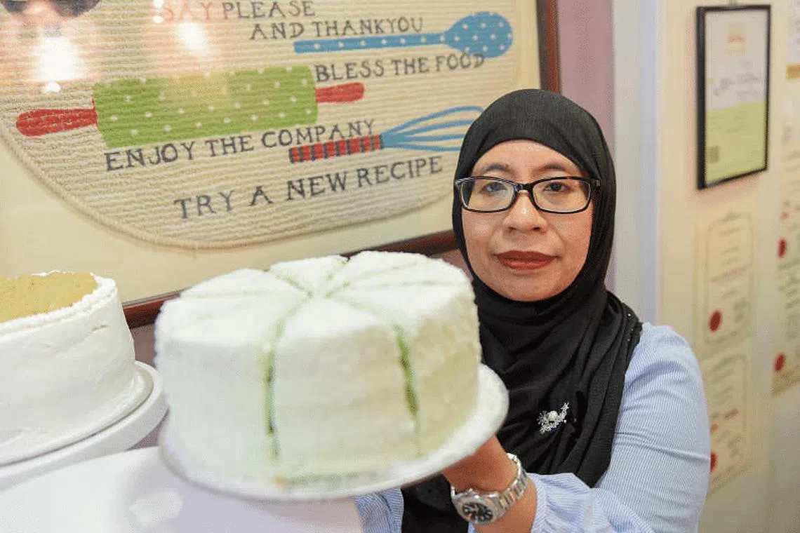 Kedai kek terjejas dek kenaikan sewa, bakal pindah ke kedai baru, Berita Singapura - Beritaharian.sg