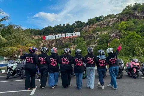 Kumpulan penunggang skuter wanita S’pura tidak gentar kembara lasak ...