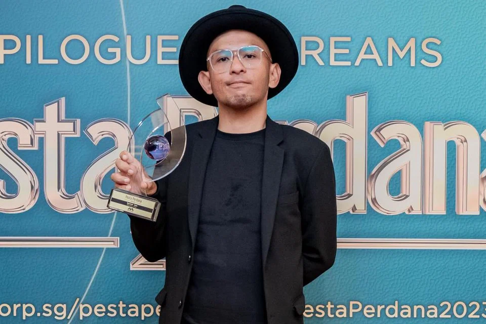 ‘Identiti’ percubaan ketengah watak antagonis menang besar, Berita Gaya ...