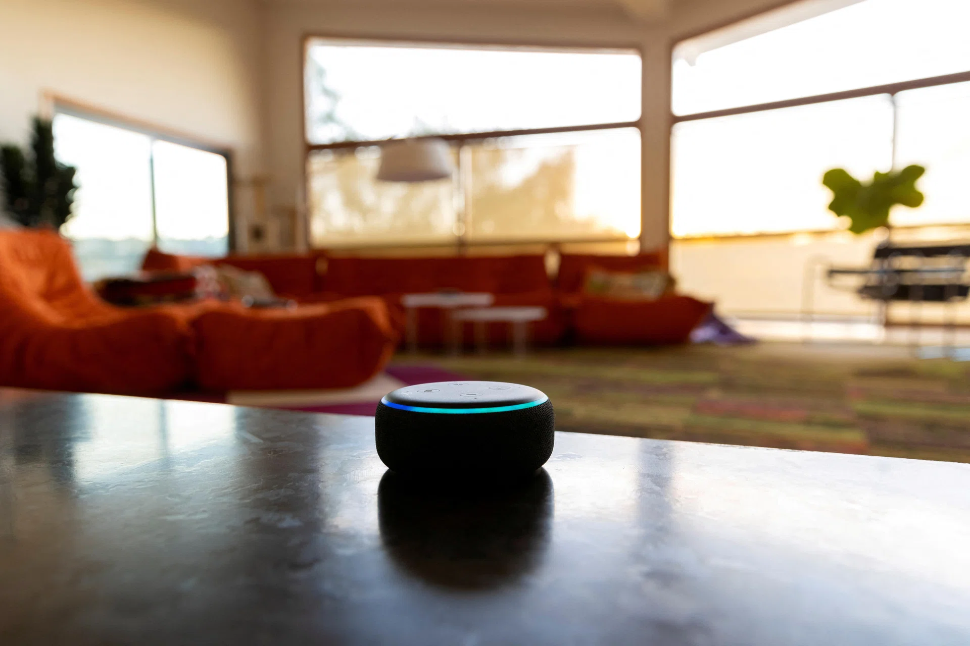 Amazon lining up AI overhaul, paid plans for Alexa voice assistant ...