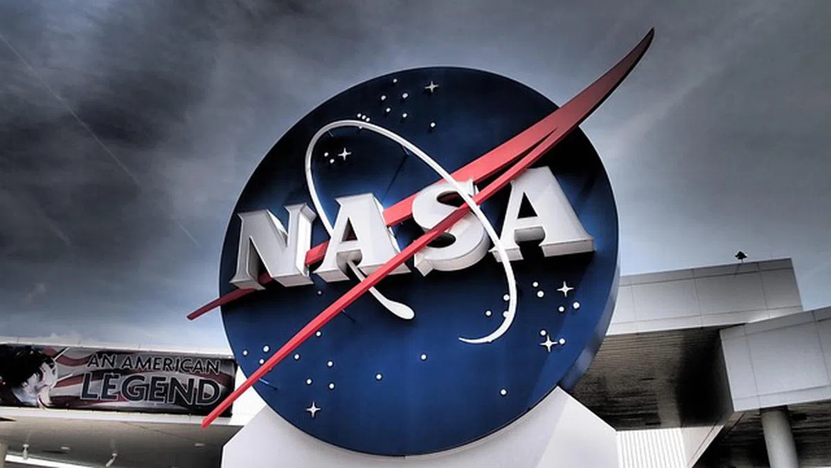 Nasa says thousands of employees set to resign from space agency - The ...