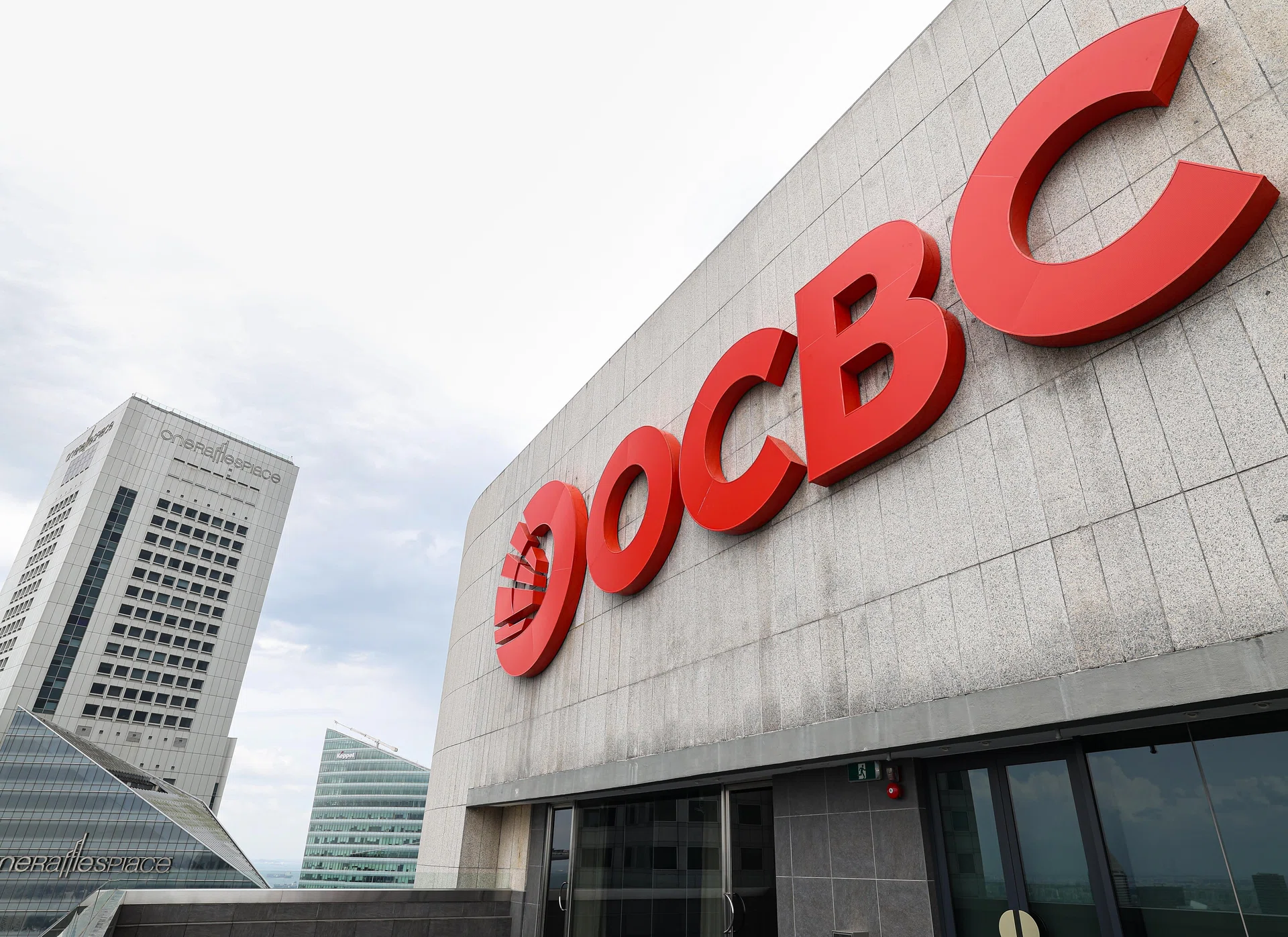 OCBC says app, Internet banking have resumed after ‘intermittent ...