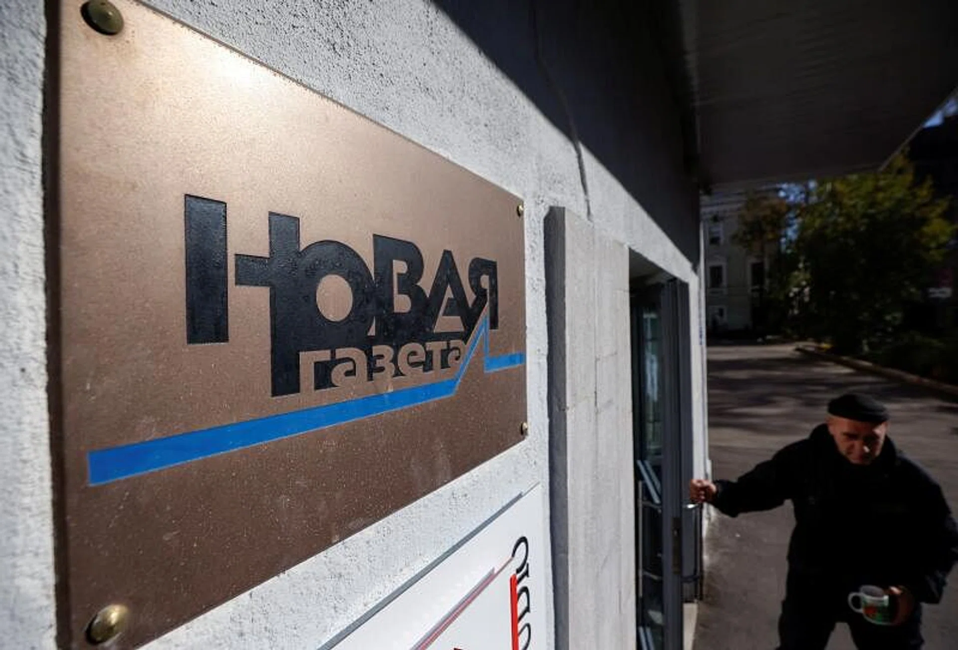 Russian reporters open outlet in Europe after Moscow-based paper ...