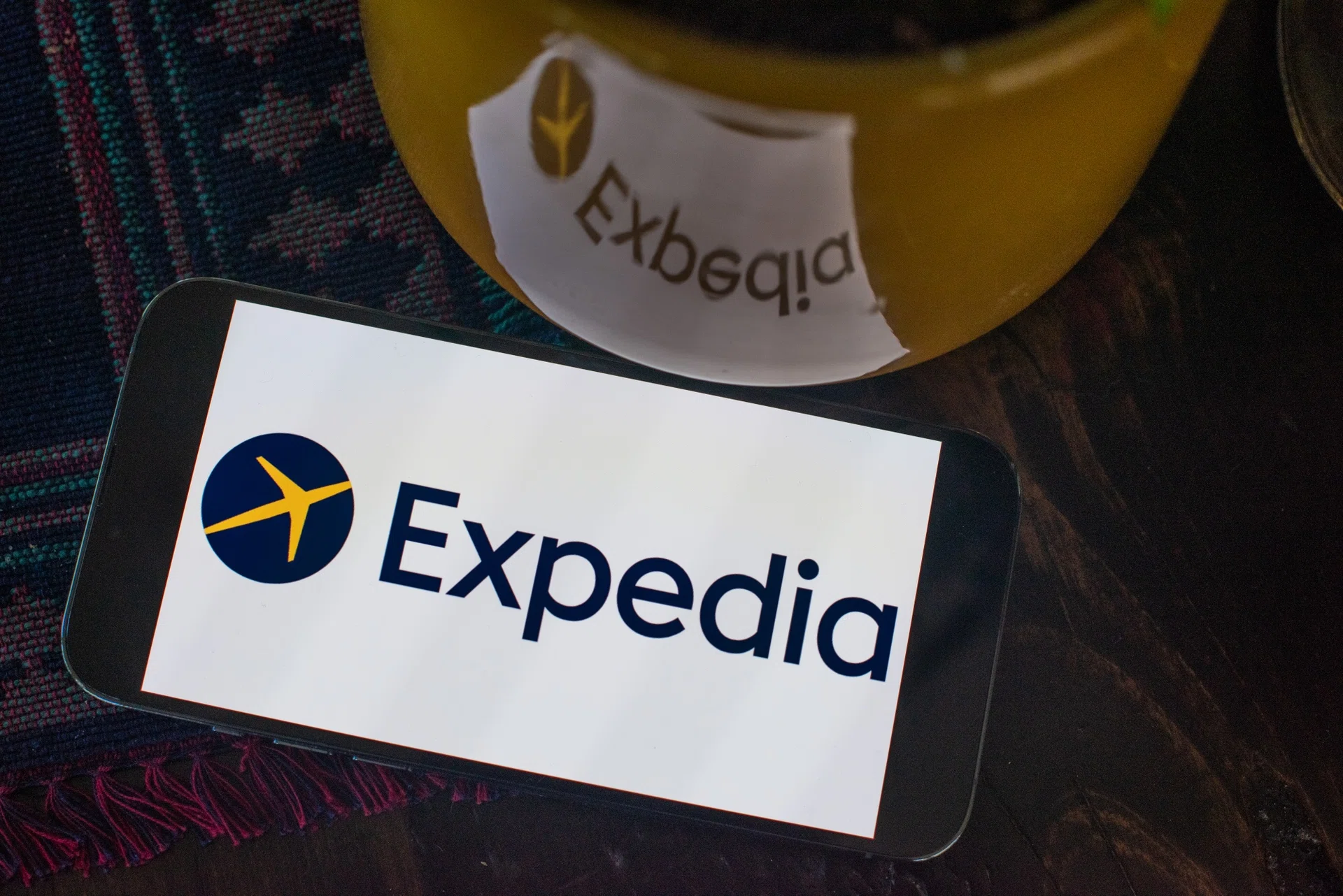 Expedia raises full-year guidance, beats on gross bookings - The ...