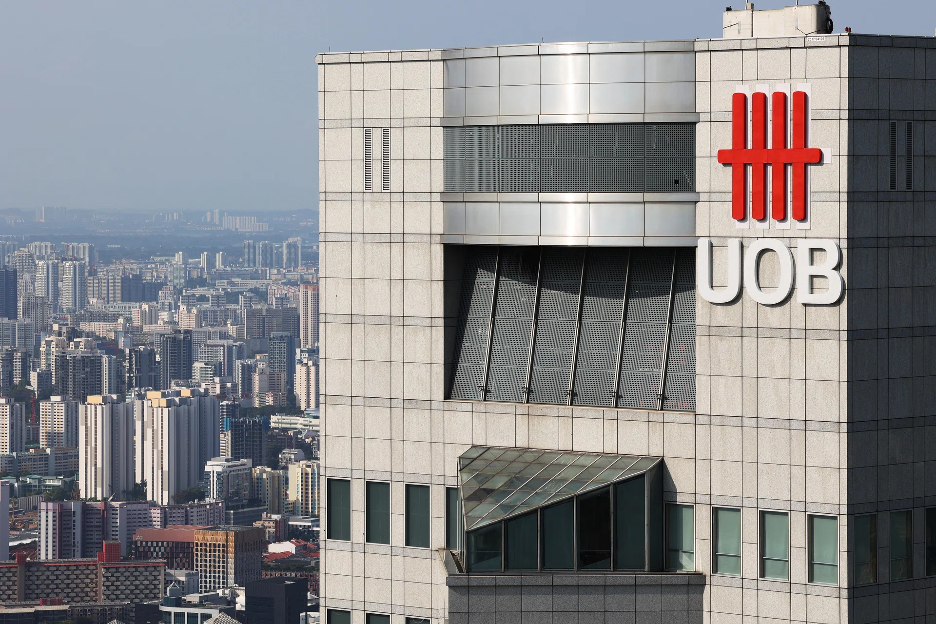 Analysts raise target prices, dividend estimates on UOB as they get ...