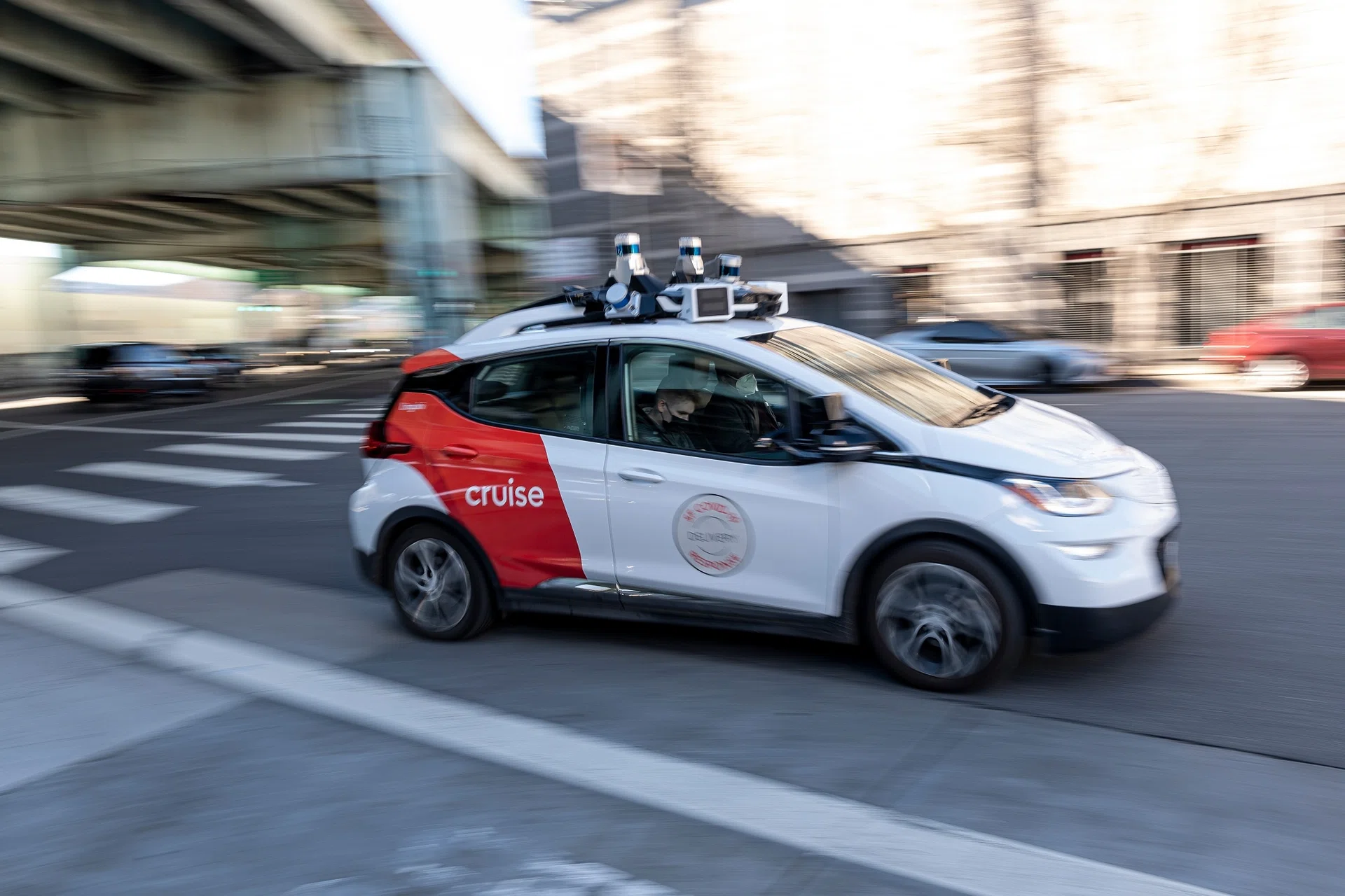 GM to wind down robotaxi operations championed by CEO Barra - The ...
