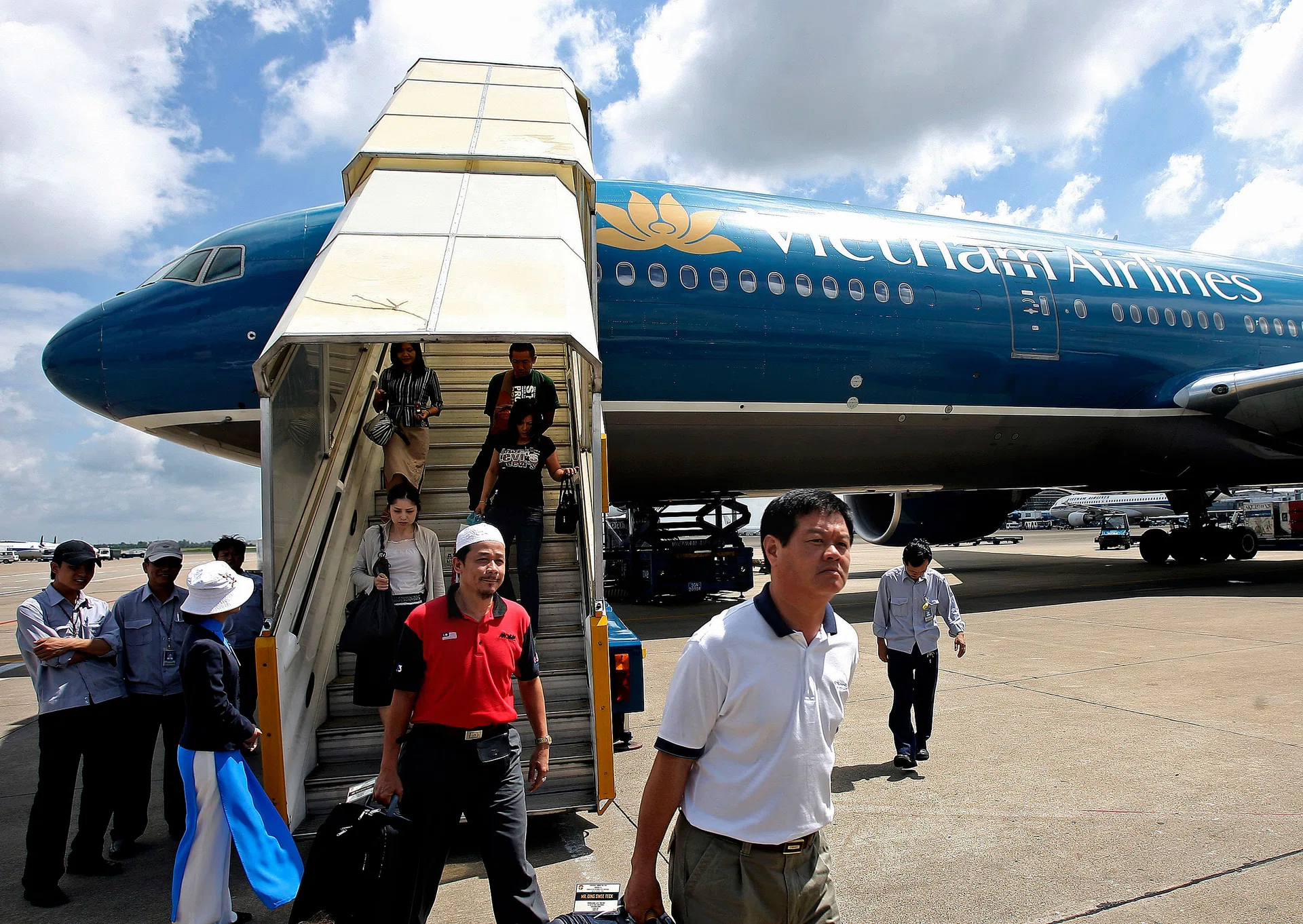 Vietnam’s domestic air travel nosedives amid jet supply crunch, soaring ...
