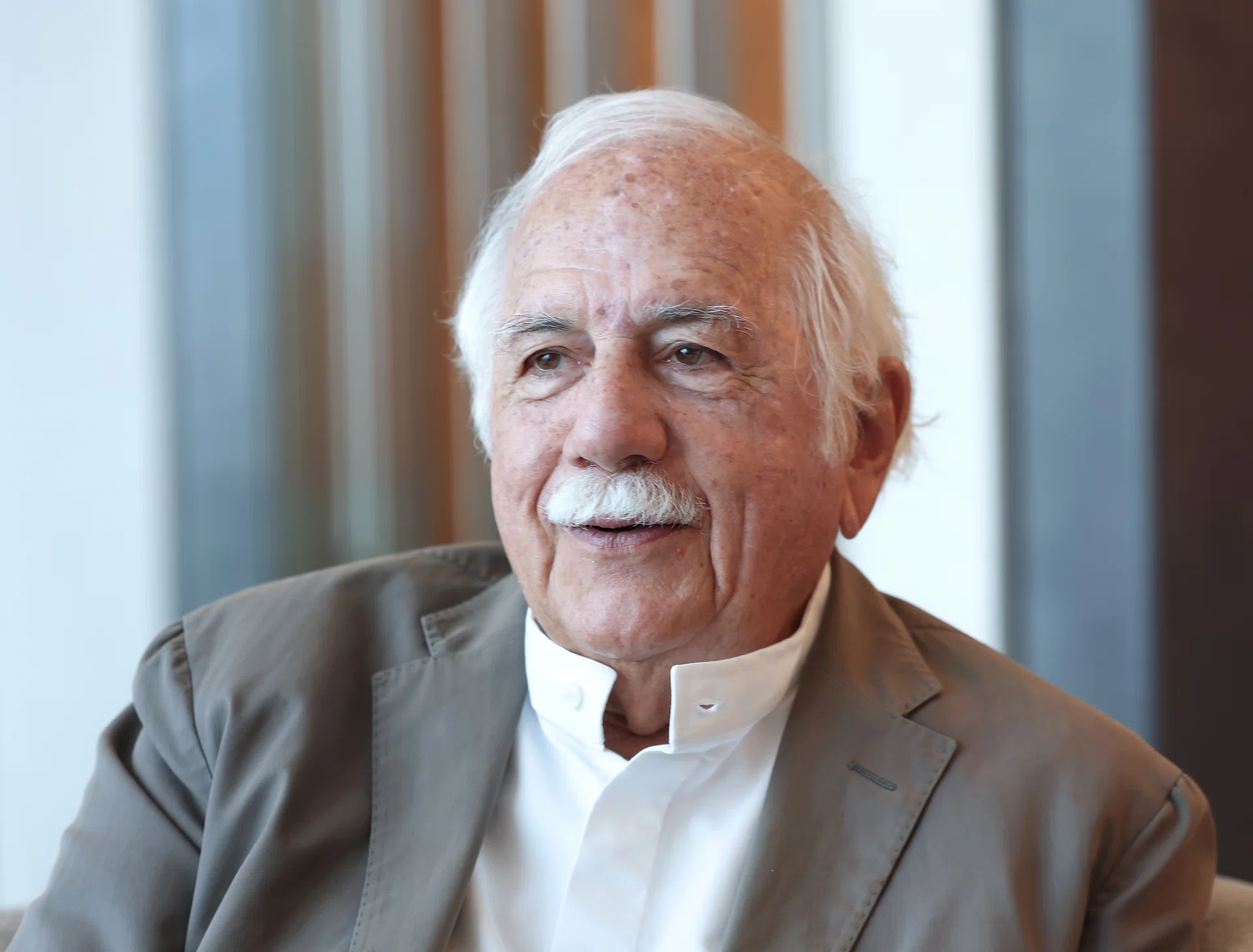 Moshe Safdie - architectural icon - The Business Times