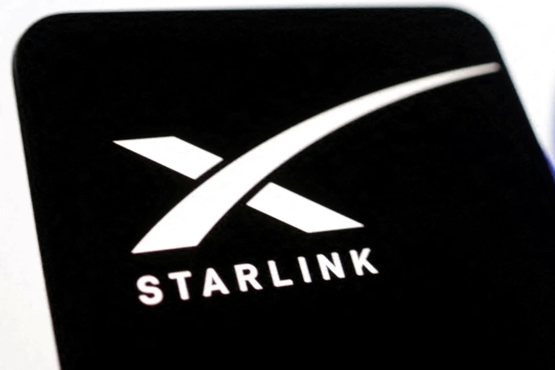Musk’s Starlink and India’s Reliance sign surprise satellite Internet ...
