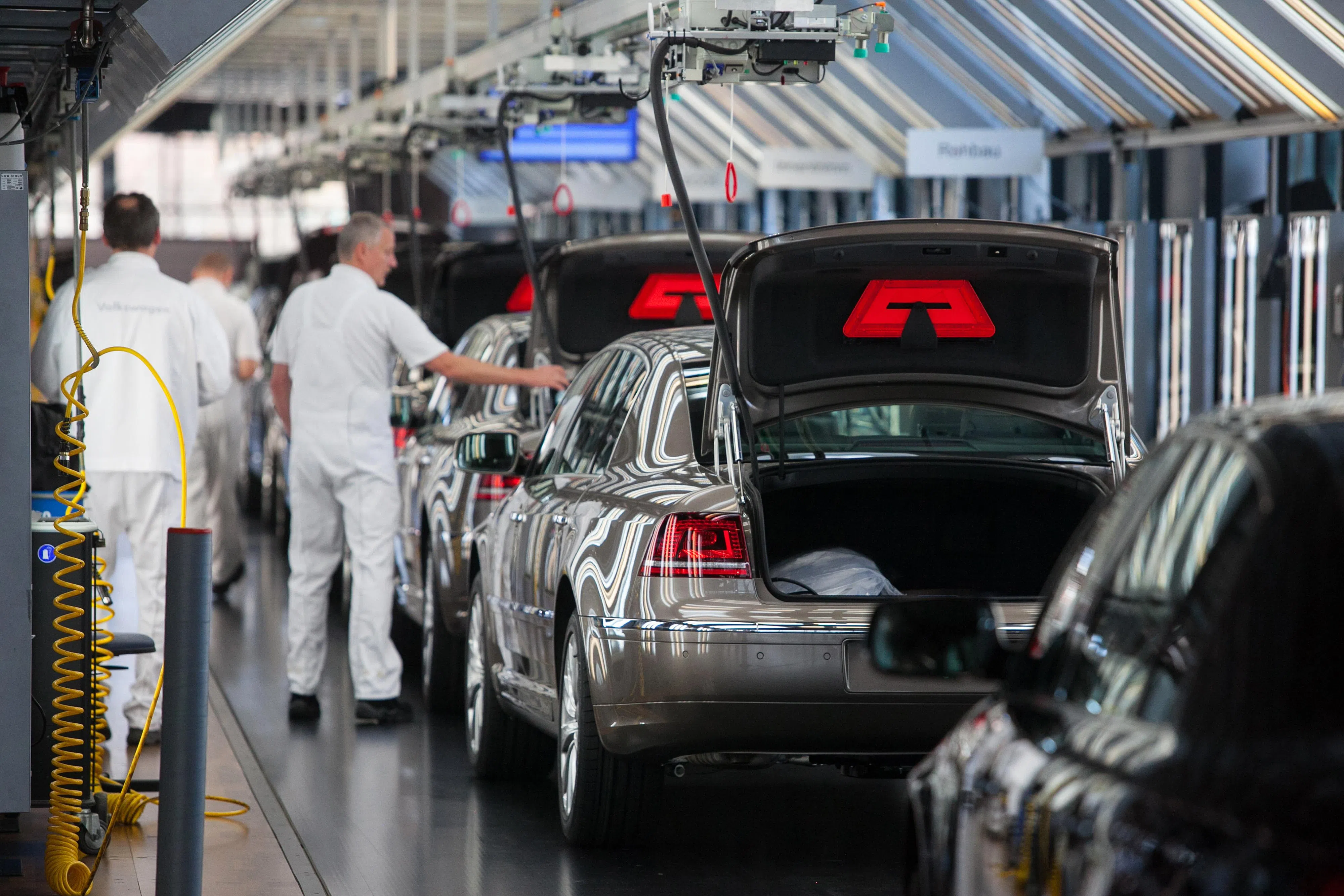 German wages rose by most in three decades in Q3 - The Business Times