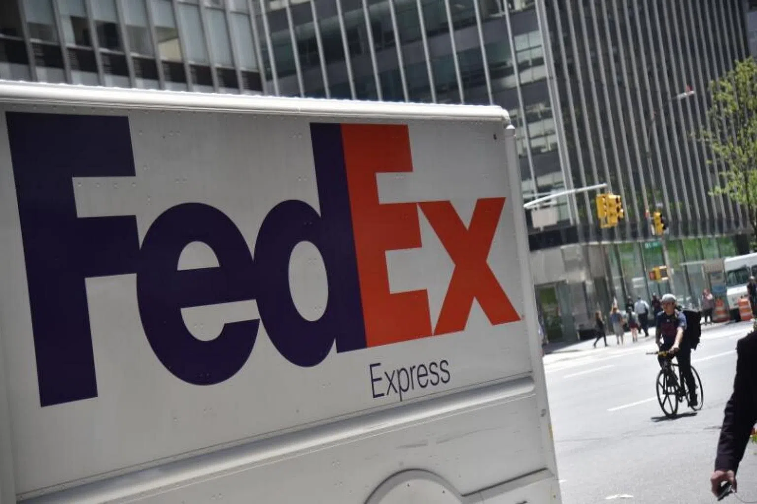 FedEx to relocate Hong Kong-based pilots to San Francisco to avoid ...