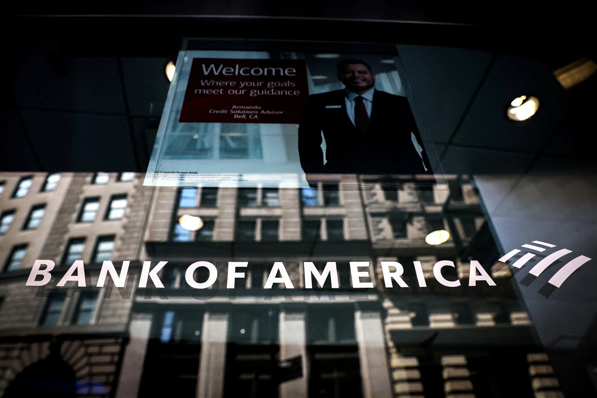 JPMorgan and Bank of America to curb young banker work hours: report ...