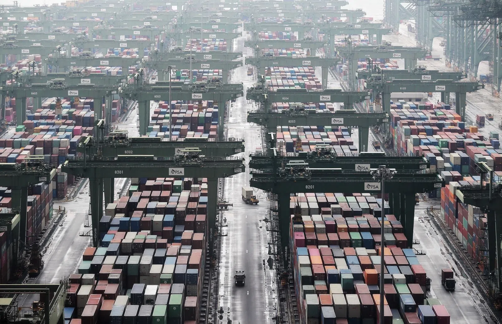 Singapore still world's busiest container transhipment port, with ...