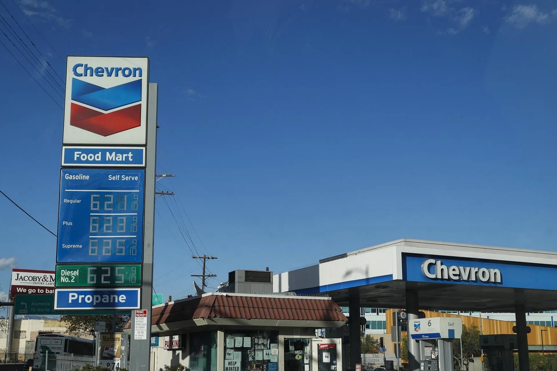 Chevron in talks for US$3b Renewable Energy group deal - The Business Times