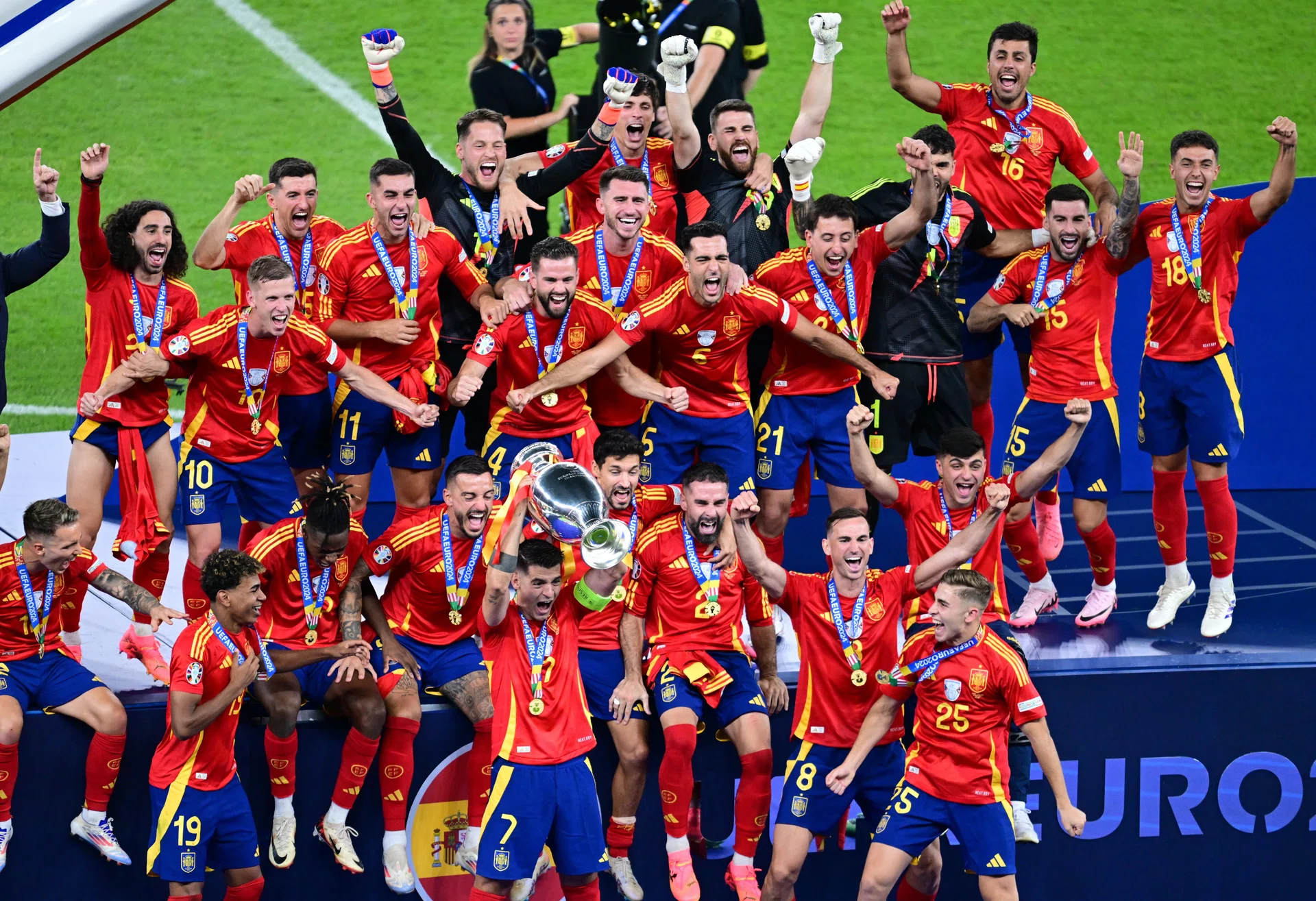 Spain beat England 2-1 with late Oyarzabal goal to win Euro 2024 - The ...