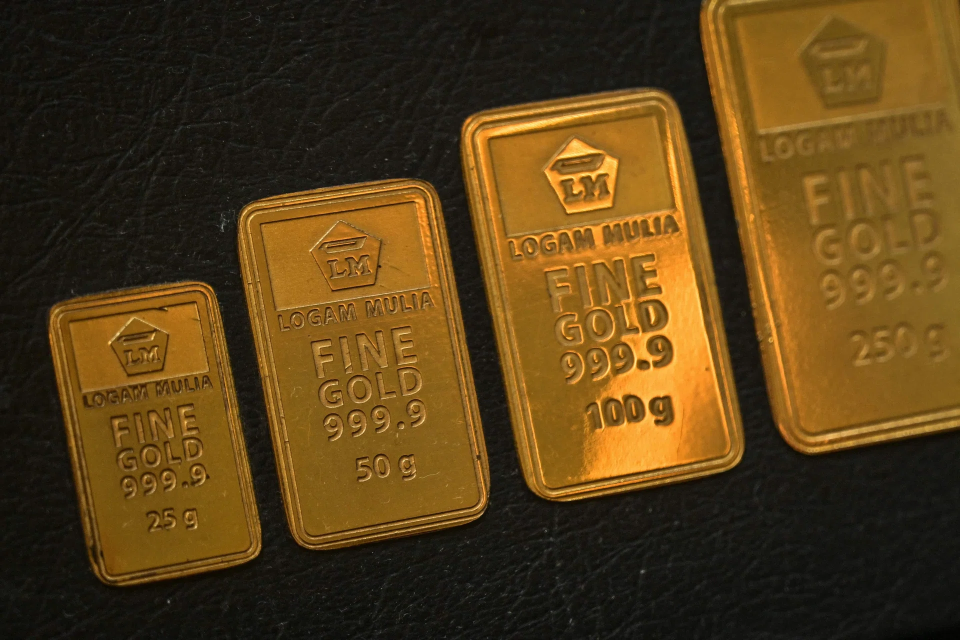 Indonesia plans taxes of up to 15% on gold exports from 2026 - The ...