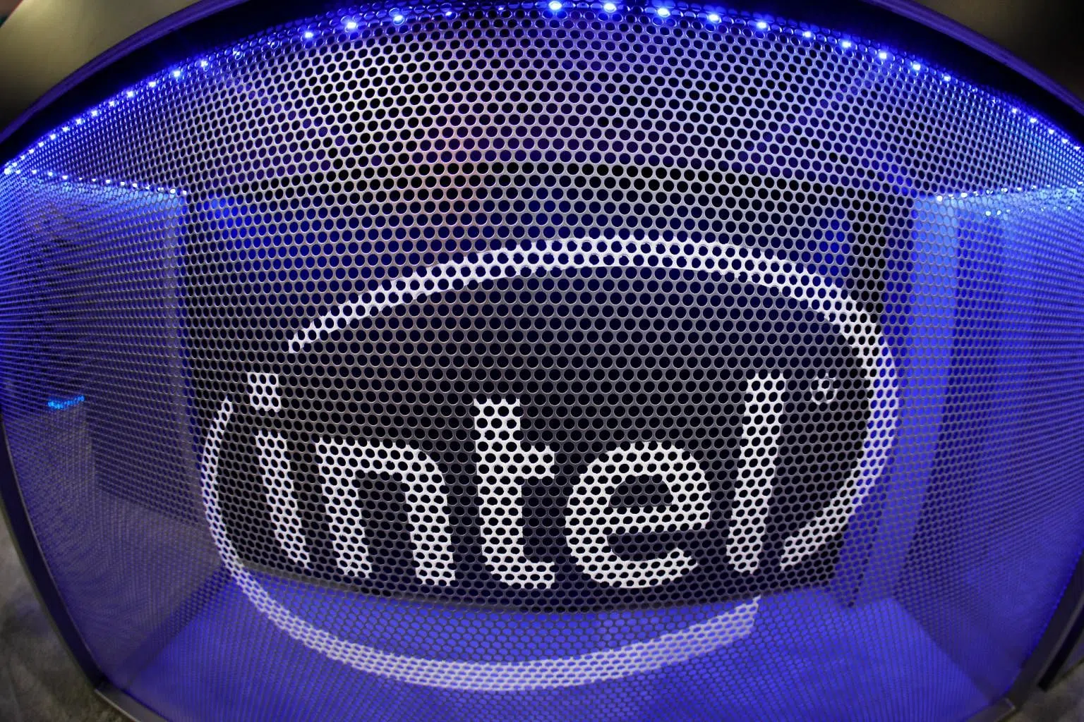Intel sales forecast implies rocky second half of 2021 amid supply ...