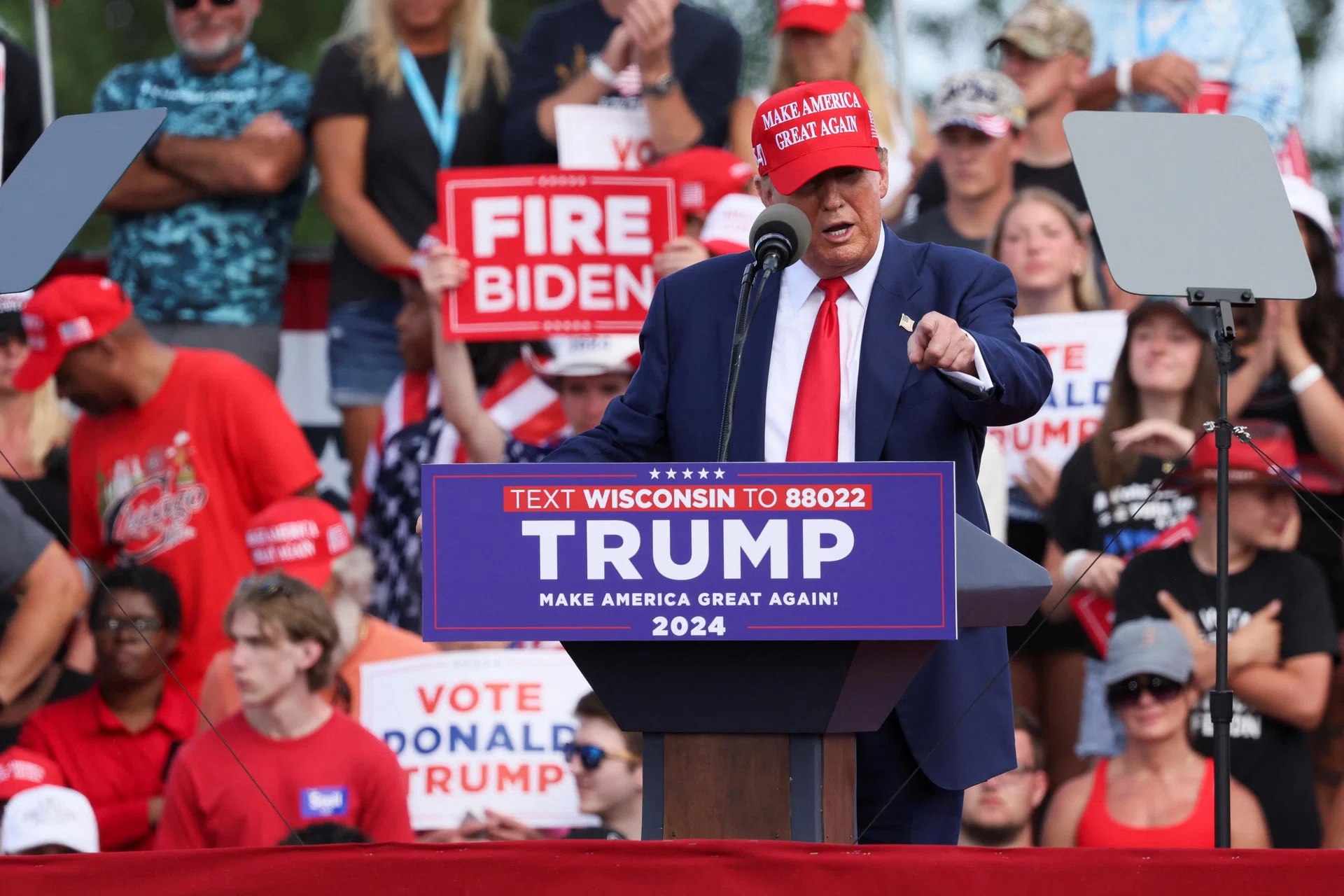 Trump holds rally in Wisconsin city where his promises of new jobs fell ...