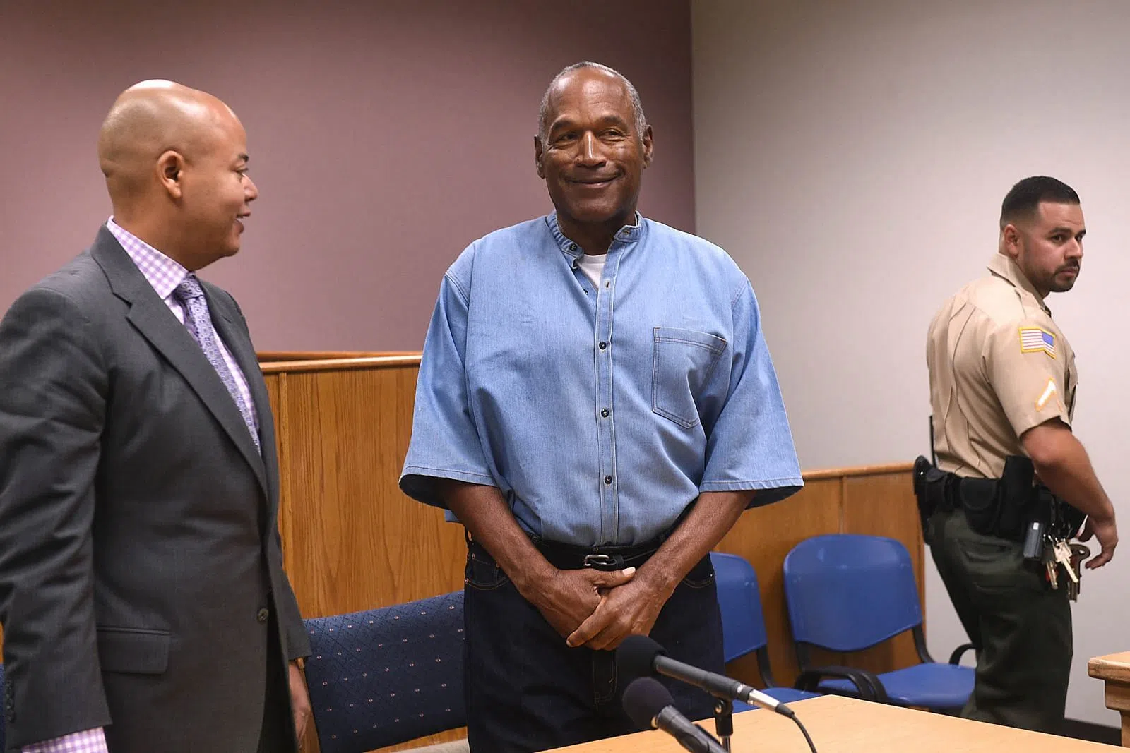 OJ Simpson, football star turned celebrity murder defendant, dead at 76 ...