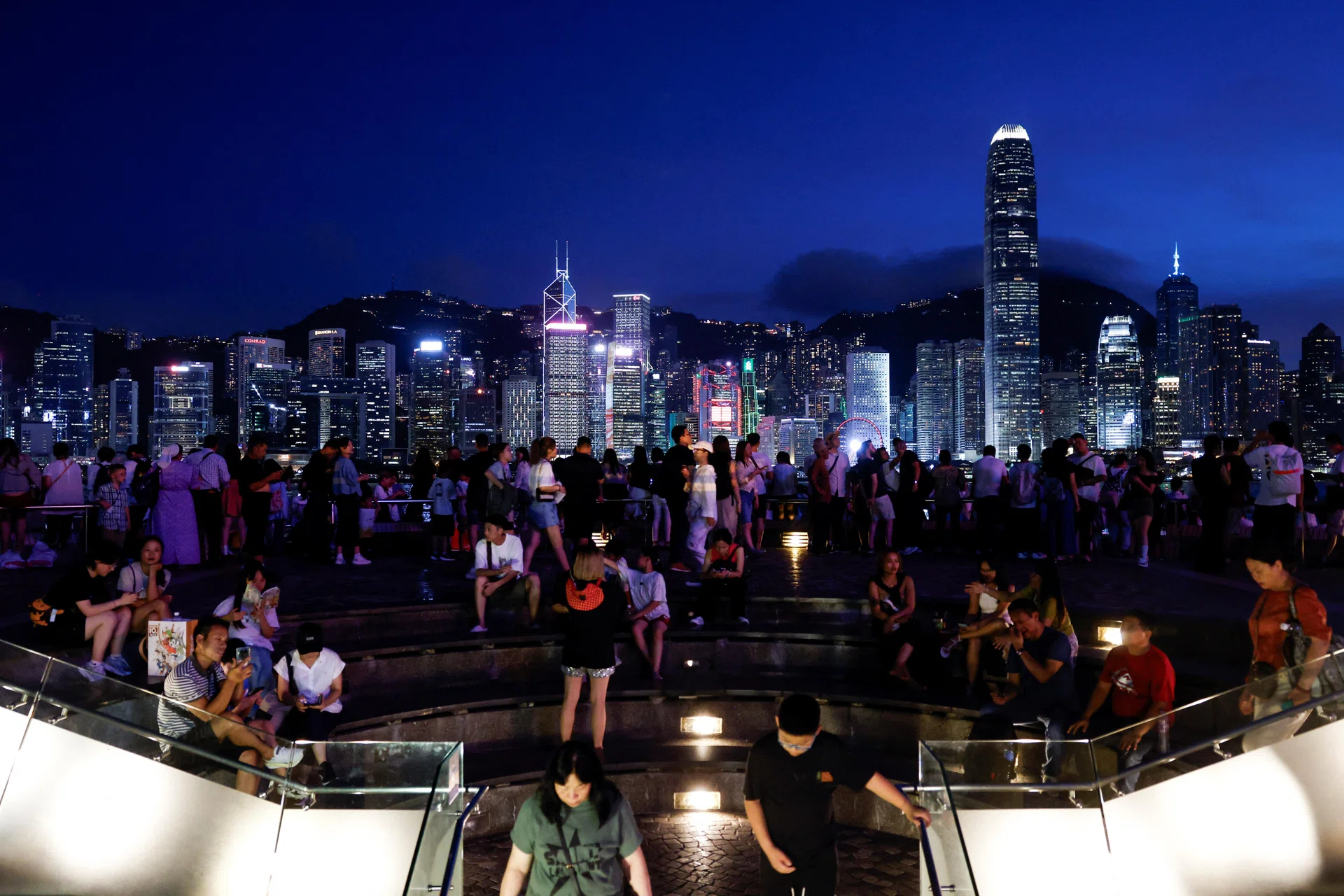 Hong Kong overtakes Singapore in world financial centres ranking - The Business Times