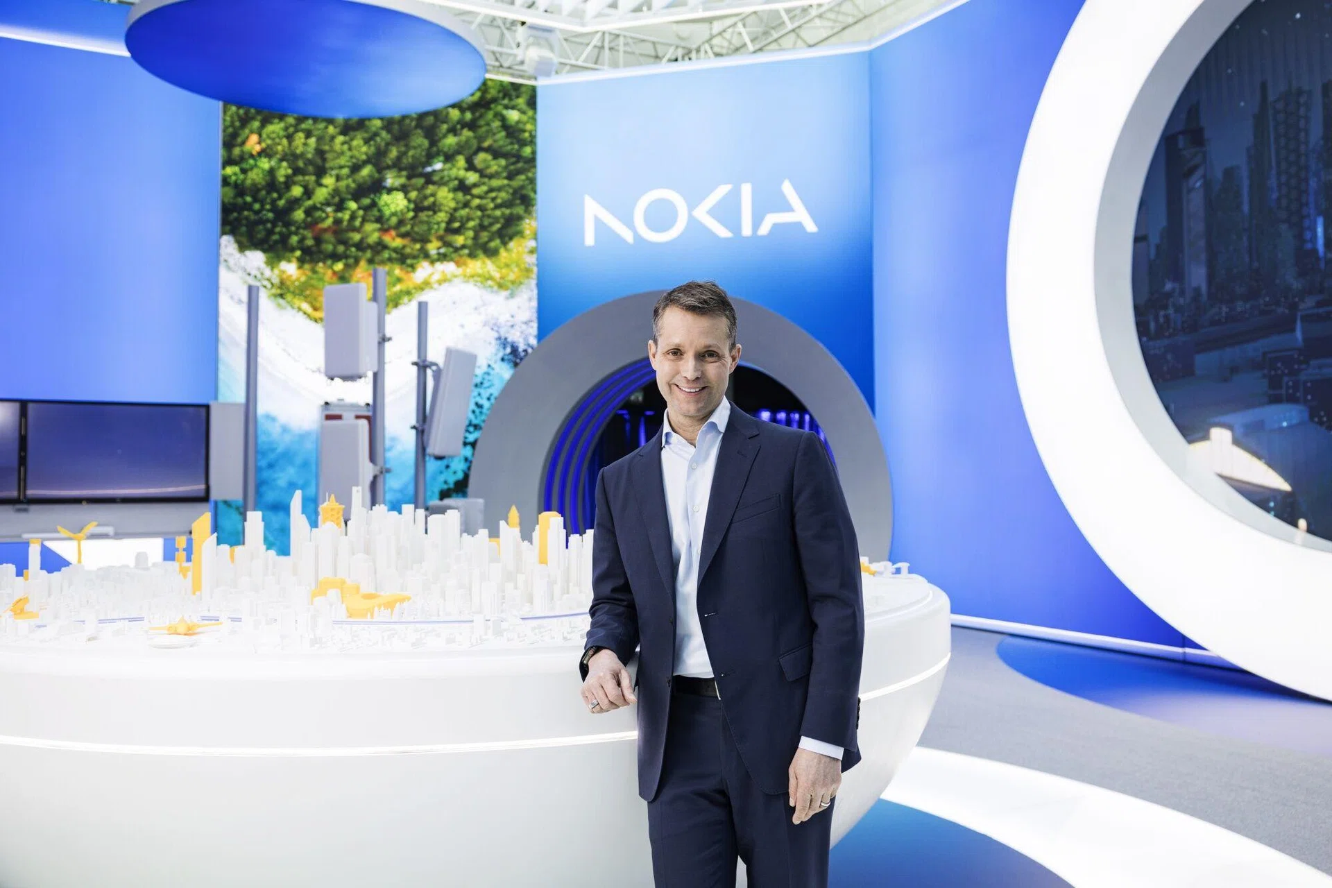 Nokia hires Intel’s AI executive as CEO in push for turnaround - The ...