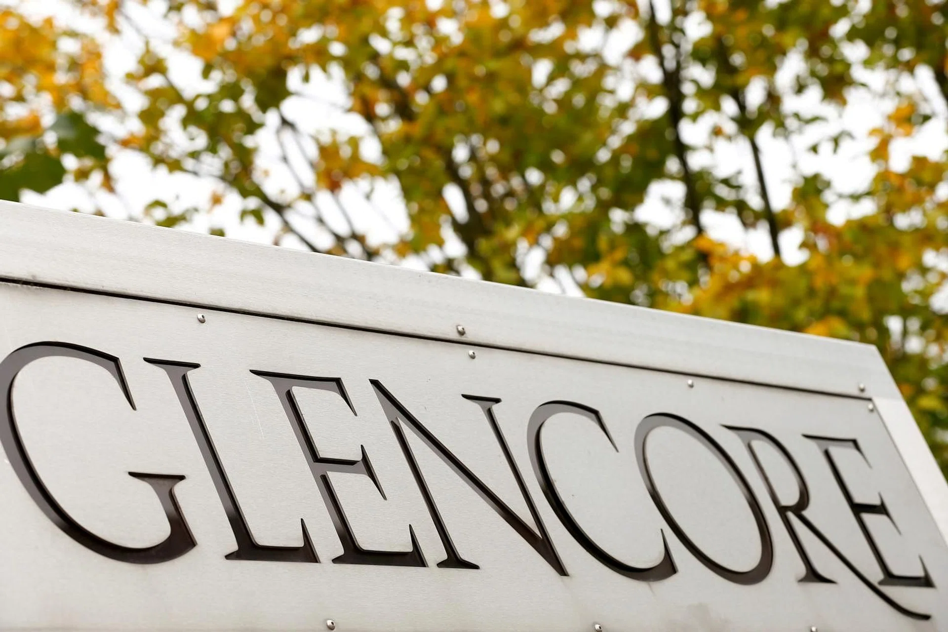 Glencore names new chairman to complete leadership overhaul - The ...