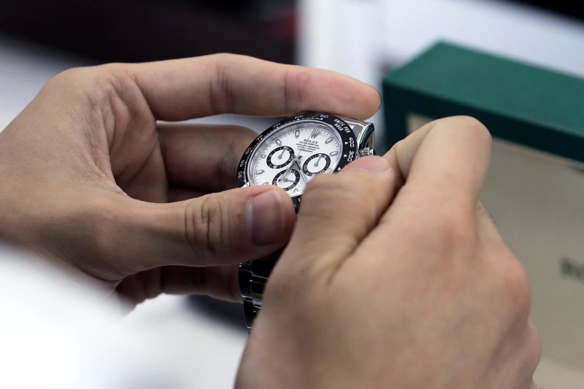 Used Rolex prices seen benefiting from rate cuts: Subdial Index - The ...