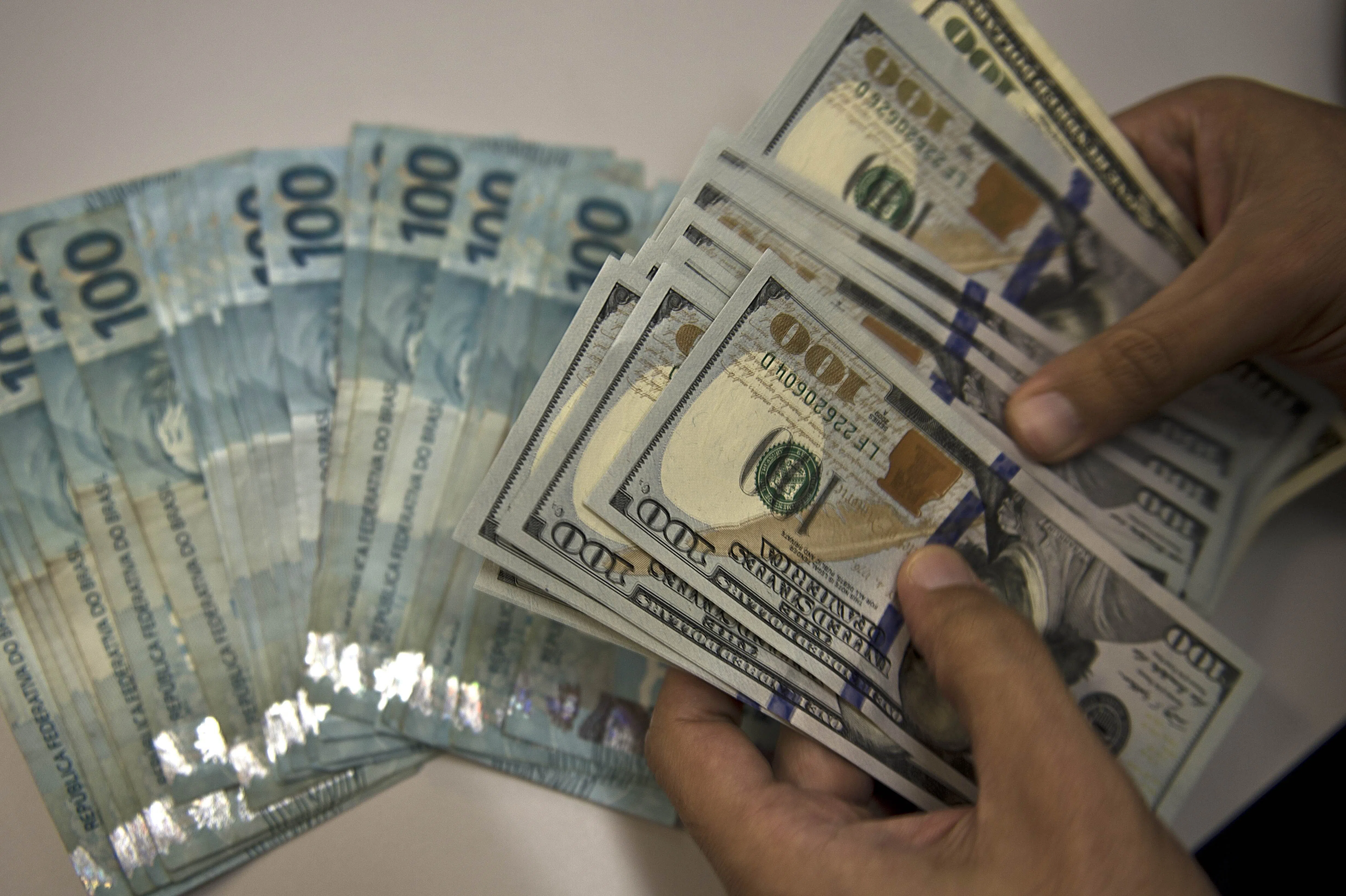 The US$9 trillion short that's seen sending the dollar even higher ...