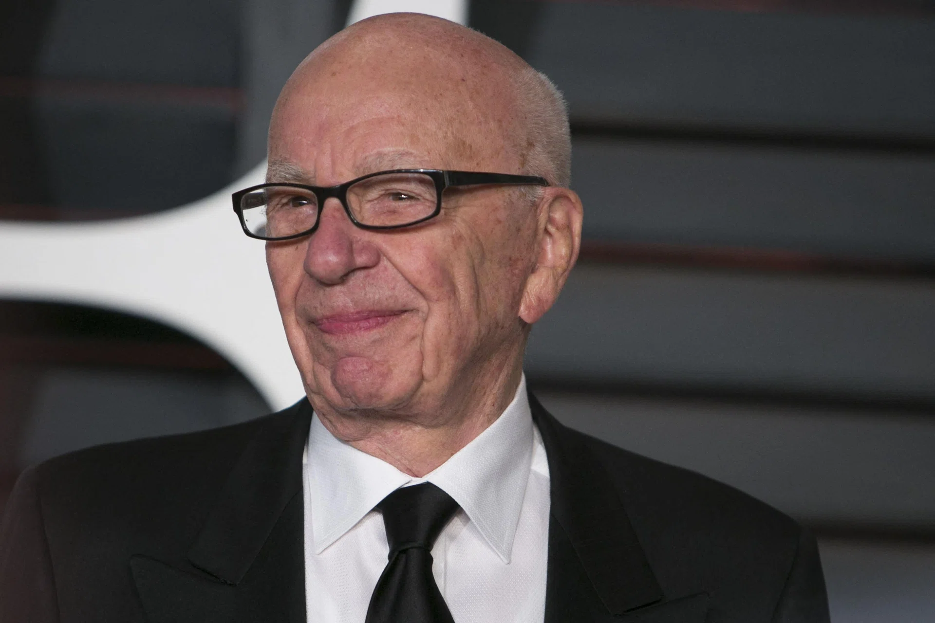 Rupert Murdoch steps down as chairman of Fox, News Corp - The Business ...