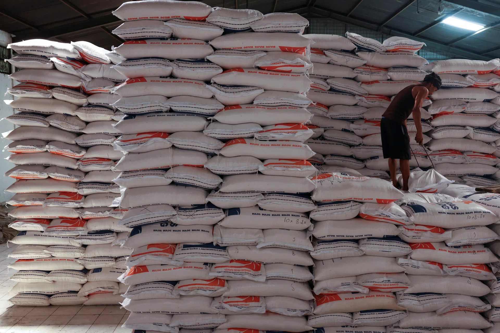 Soaring rice prices drive Indonesia’s inflation to 2.75% in February ...