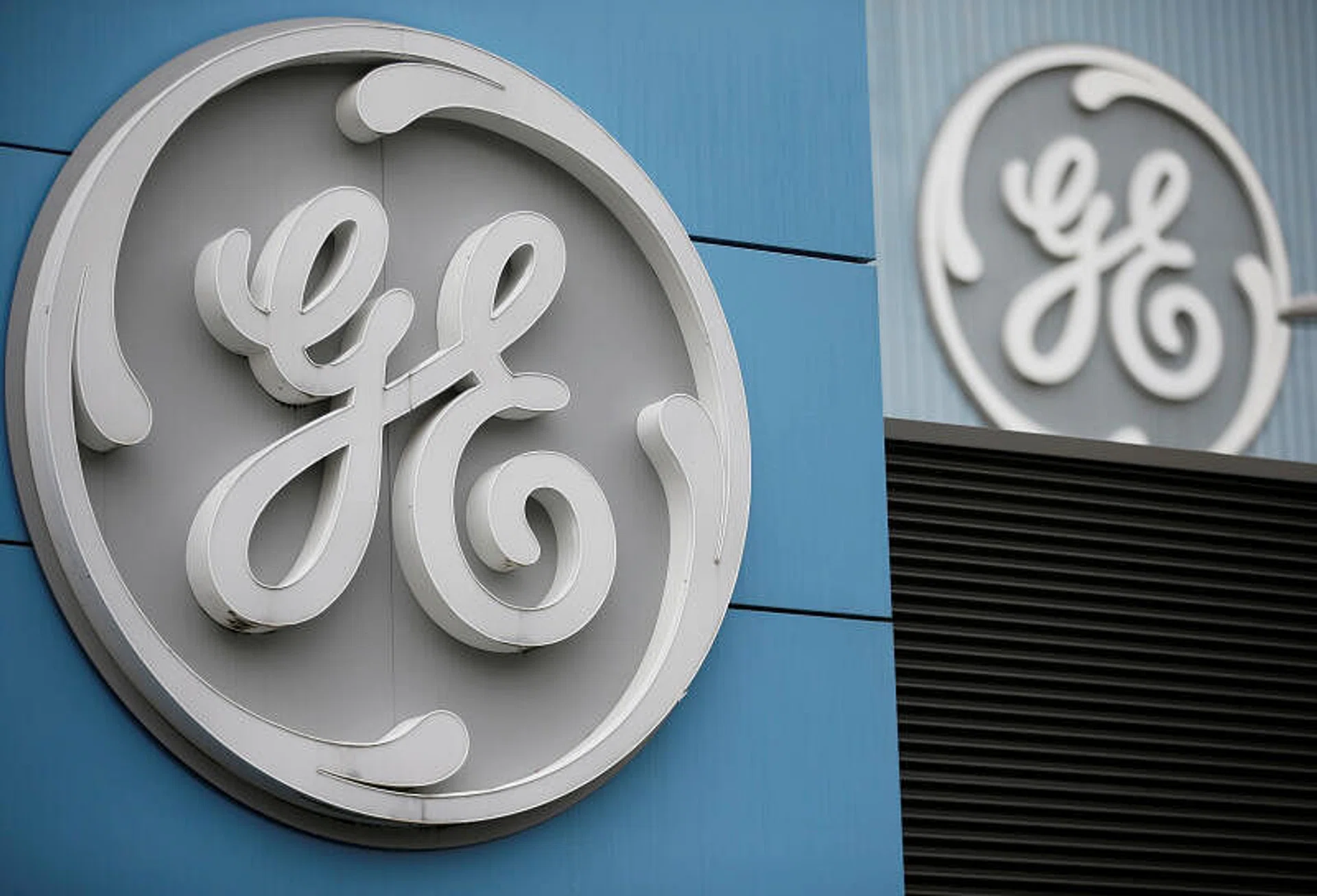 GE nears deal with AerCap to create behemoth aircraft lessor - The ...