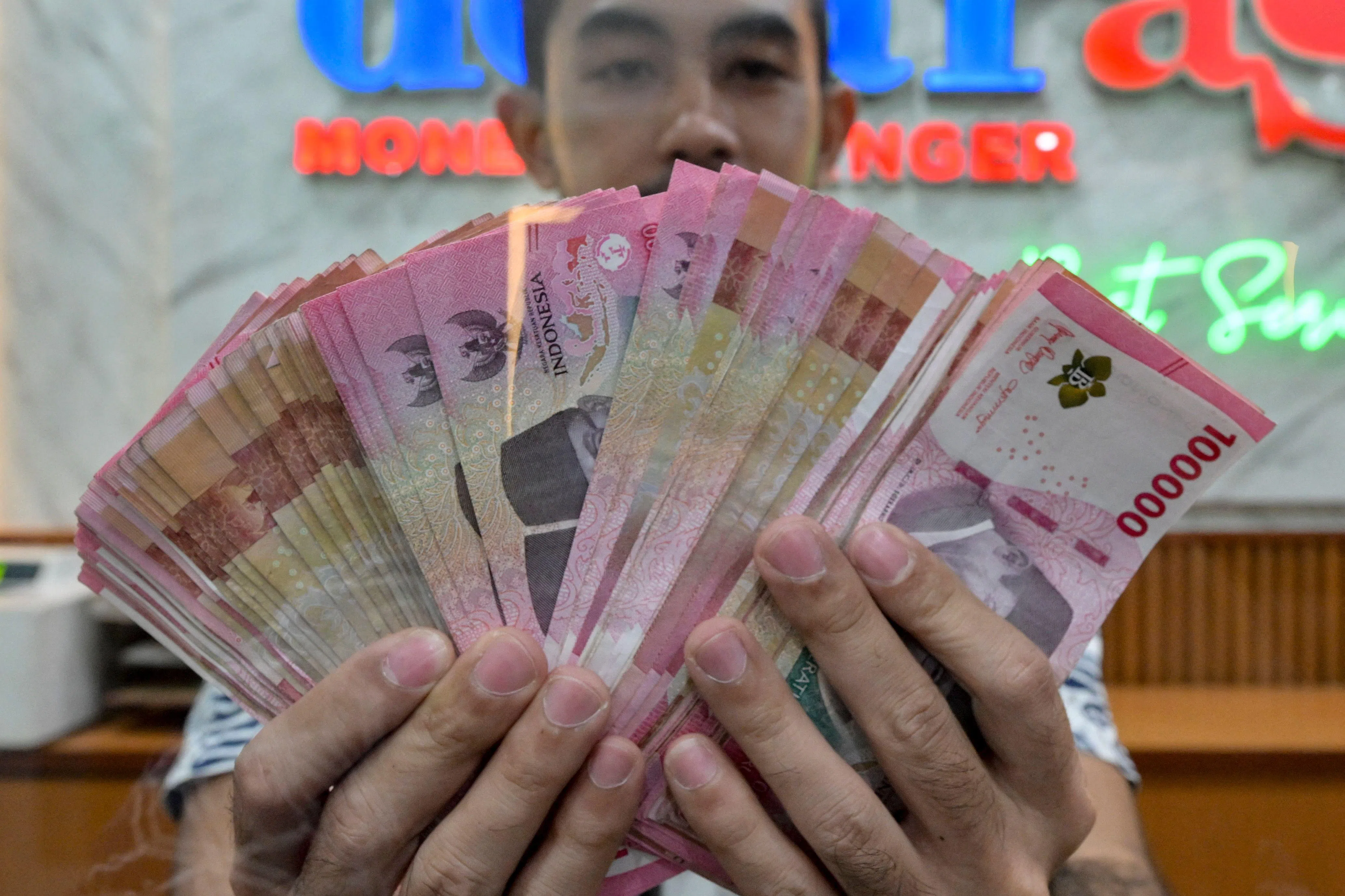 Thailand’s central bank cuts rates to lowest in two years to support ...