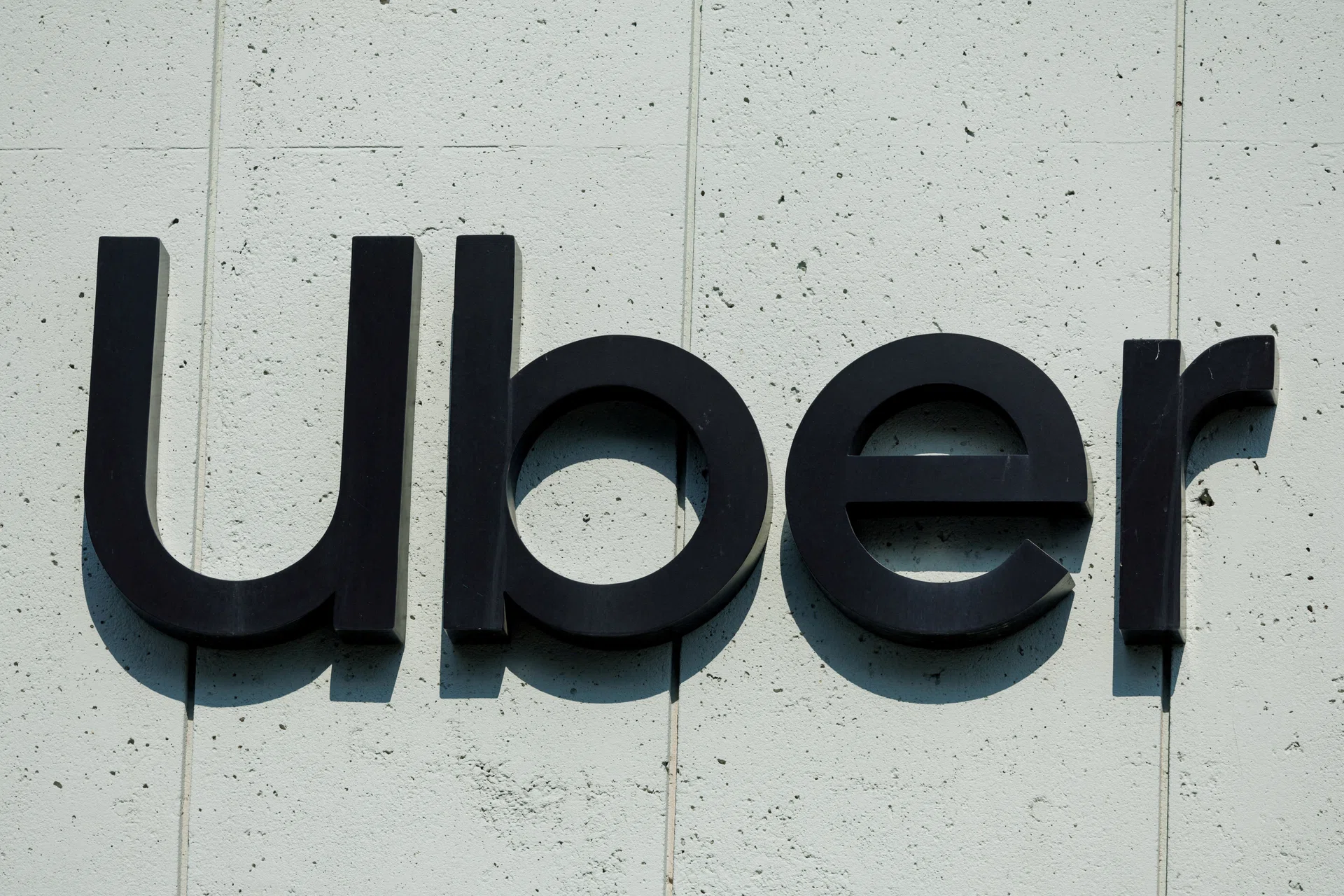Uber issues muted holiday forecast as it hits record profit - The ...