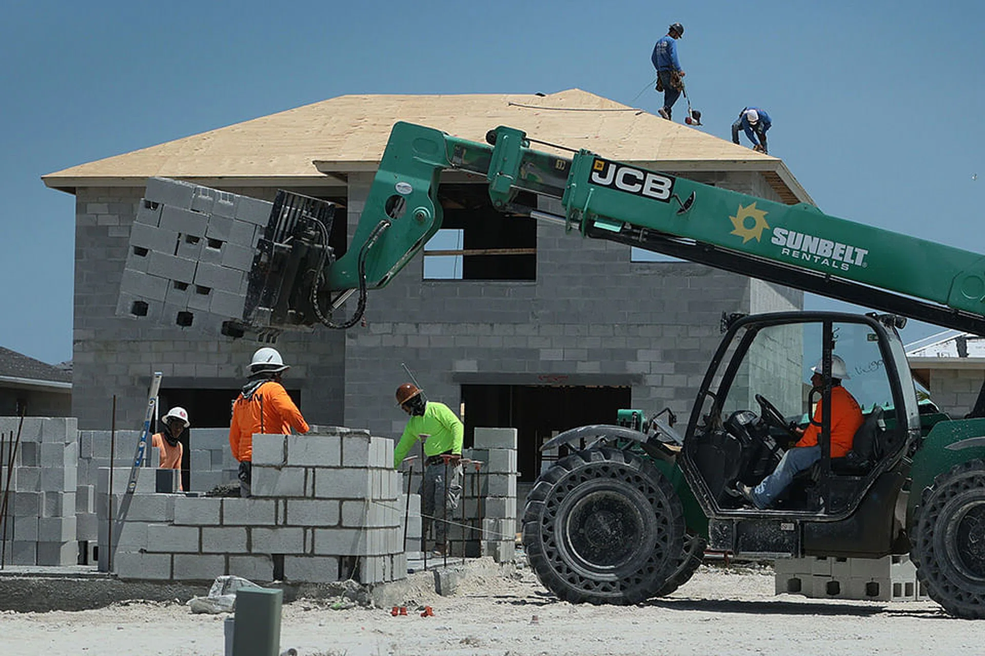 Pricey lumber, scarce materials hit US homebuilding - The Business Times