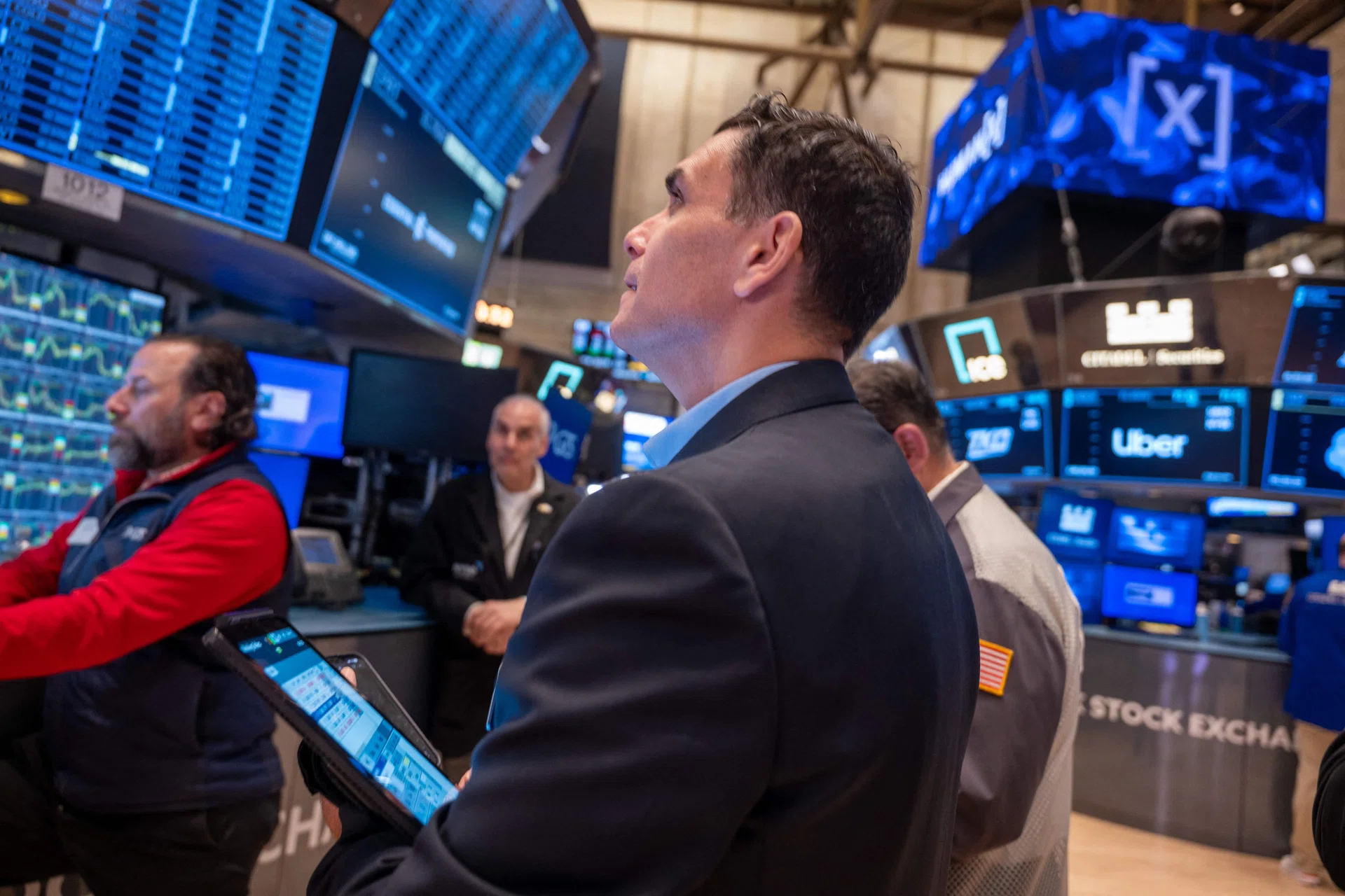 US: Stocks rise, Treasury yields tumble after Fed decision - The ...