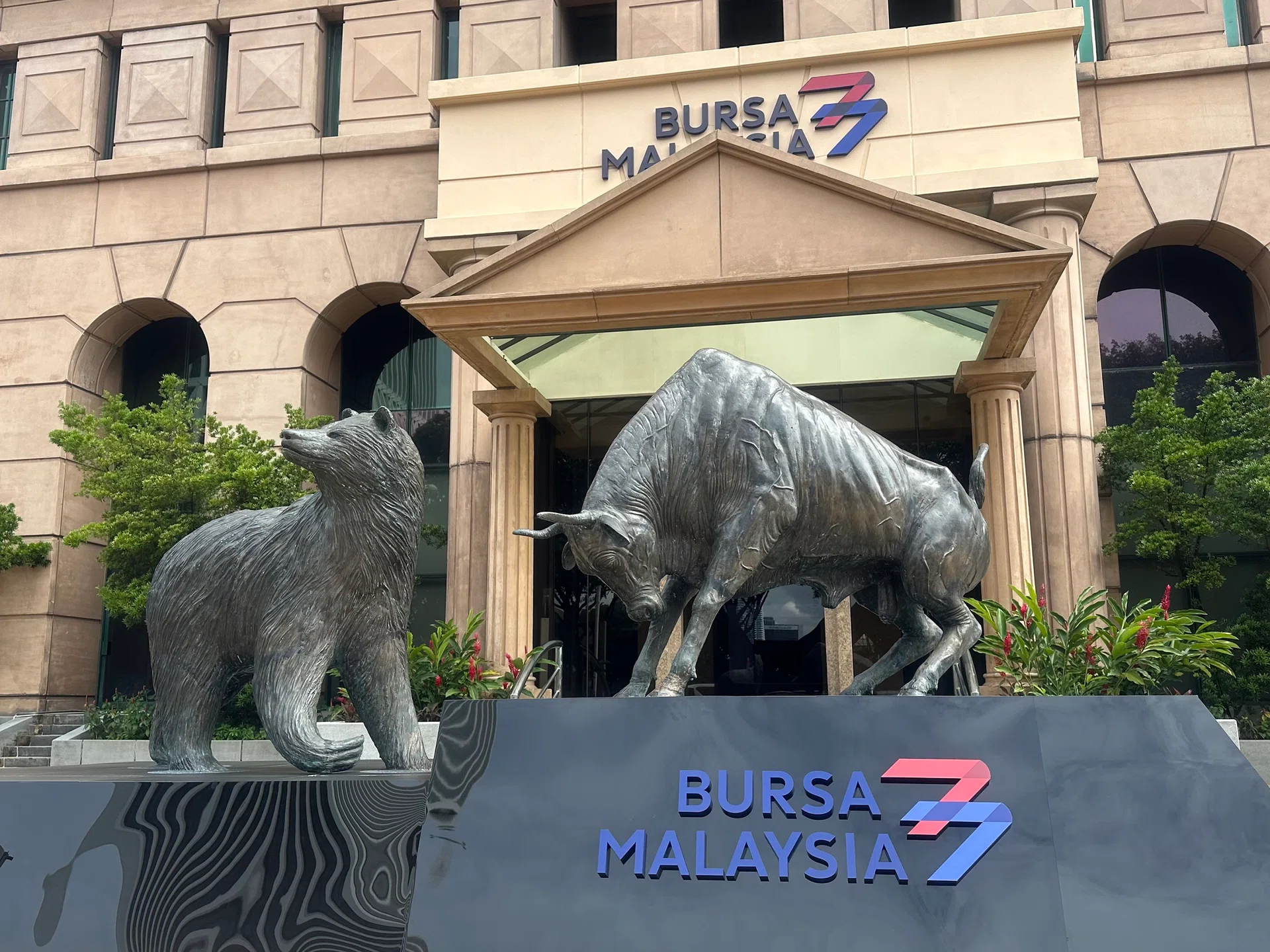 Bursa Malaysia sees IPO boom as investor demand soars and share prices ...