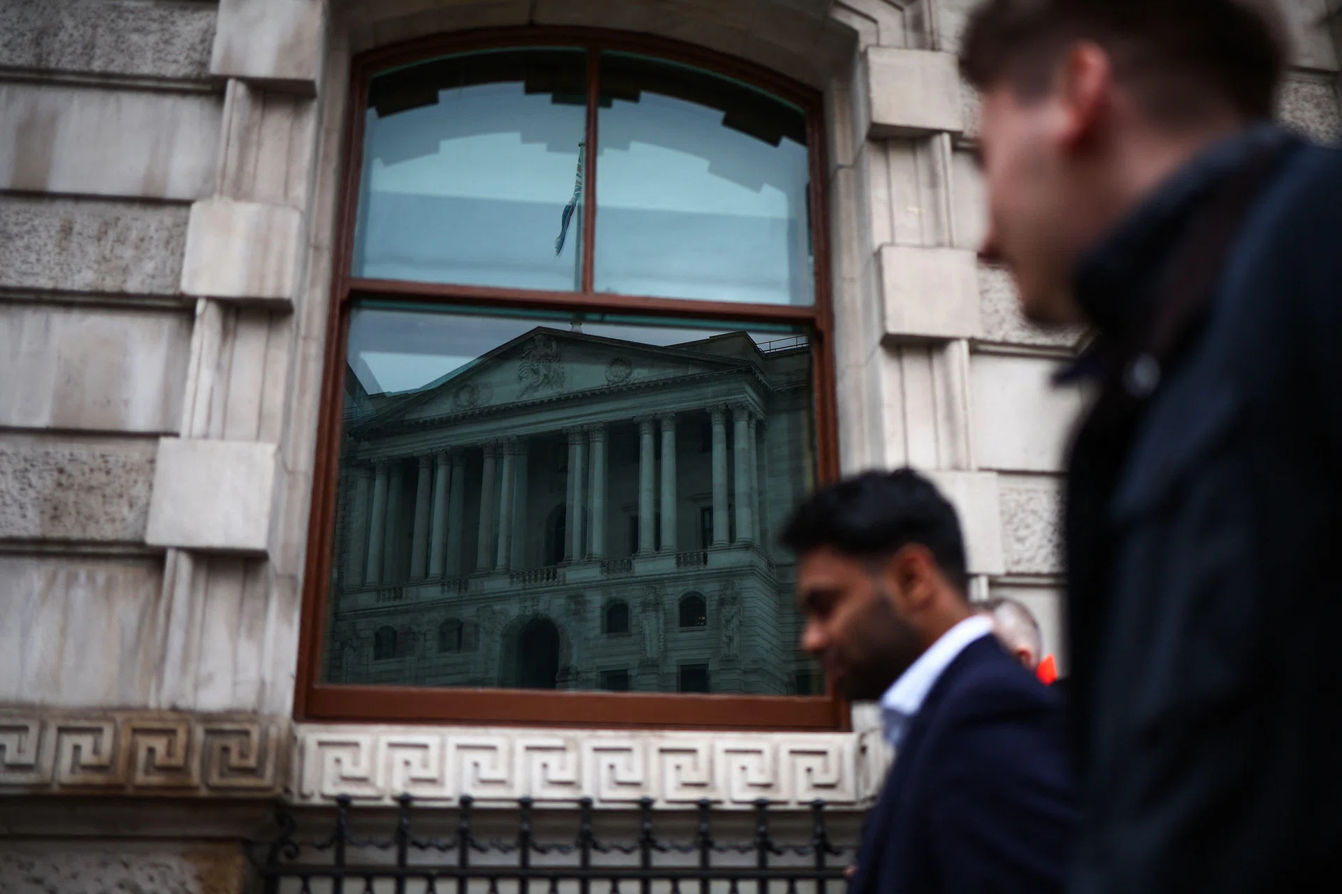 Resurging UK inflation to keep BOE cautious on cutting rates - The ...