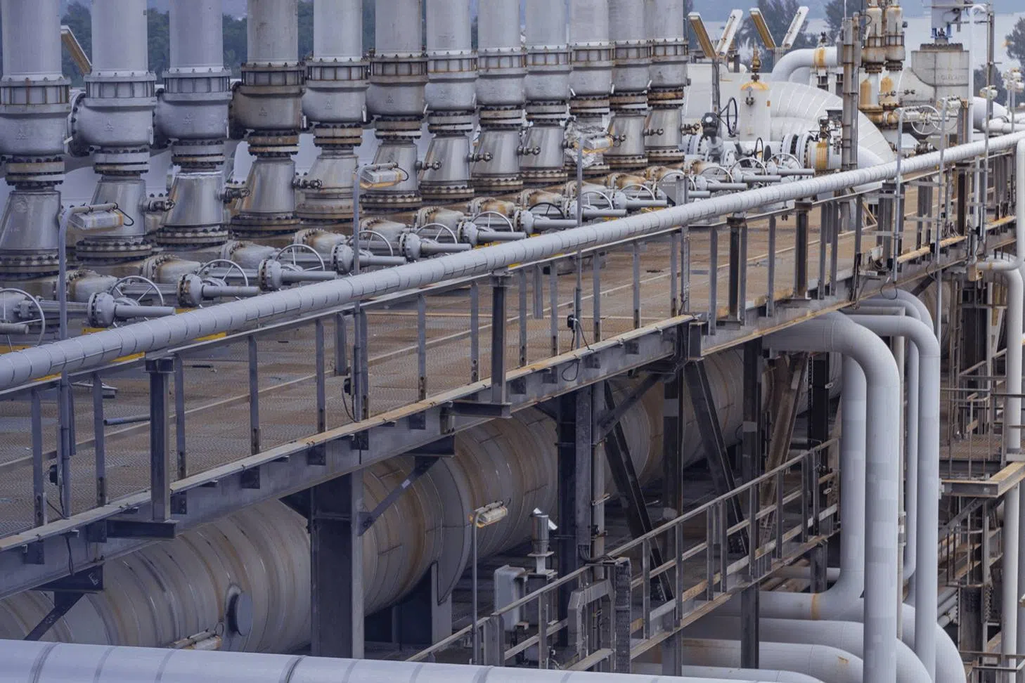 Aster Chemicals declares force majeure at Singapore naphtha cracker ...