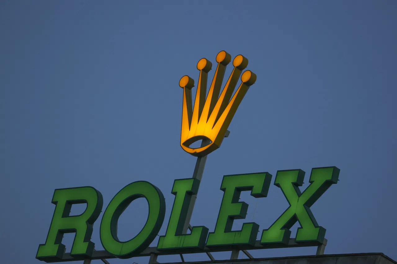 As Rolex shrinks retail near new New York City flagship, Patek Philippe ...