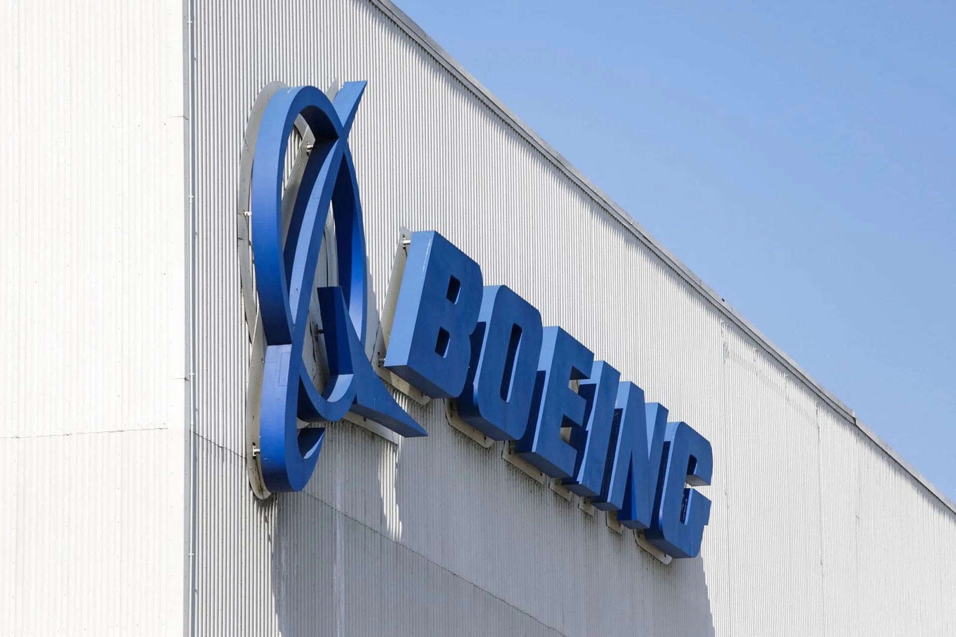 Boeing investigates quality problem on undelivered 787s, sources say ...