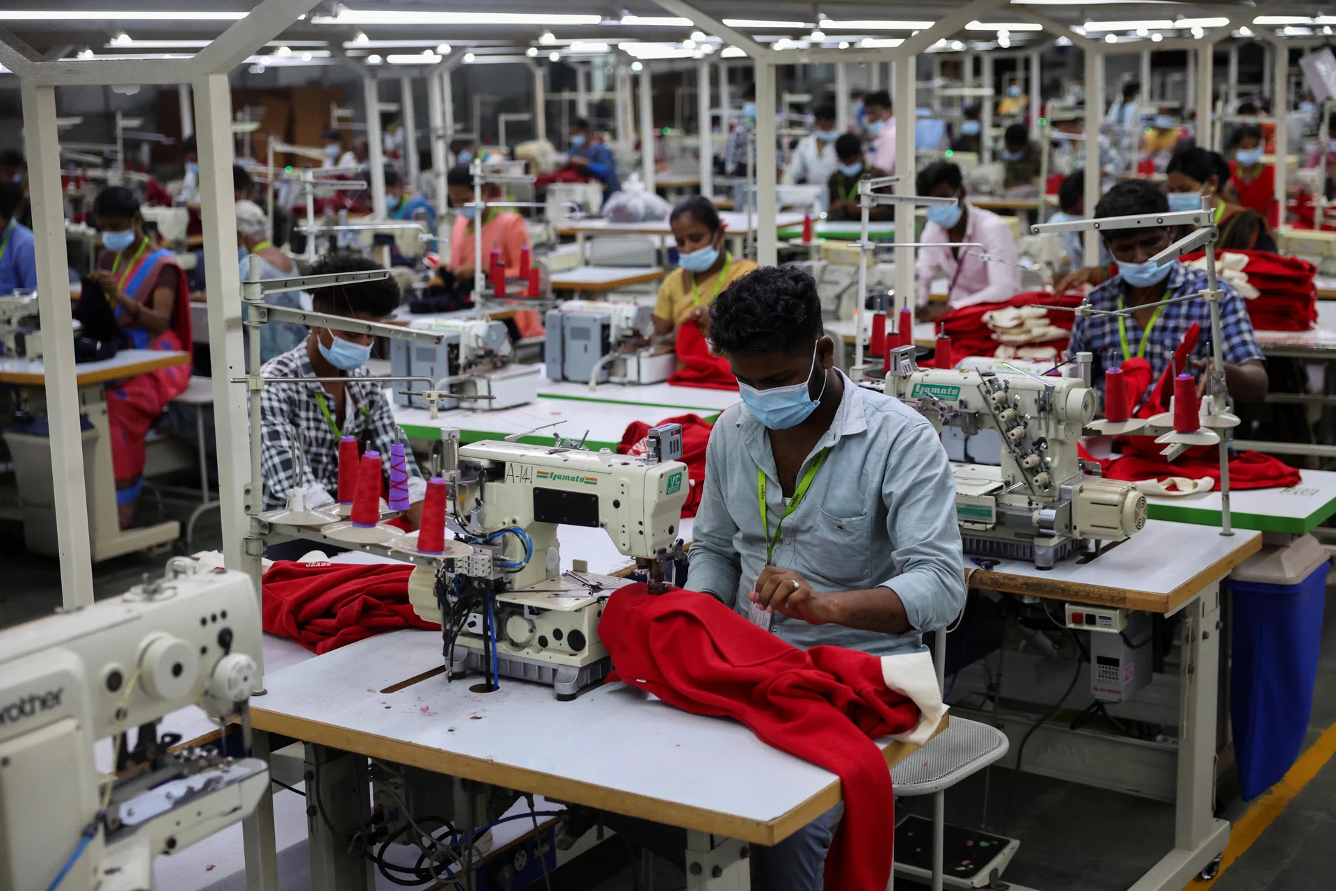 India’s factory growth hits 14-month high on exports surge, PMI shows ...